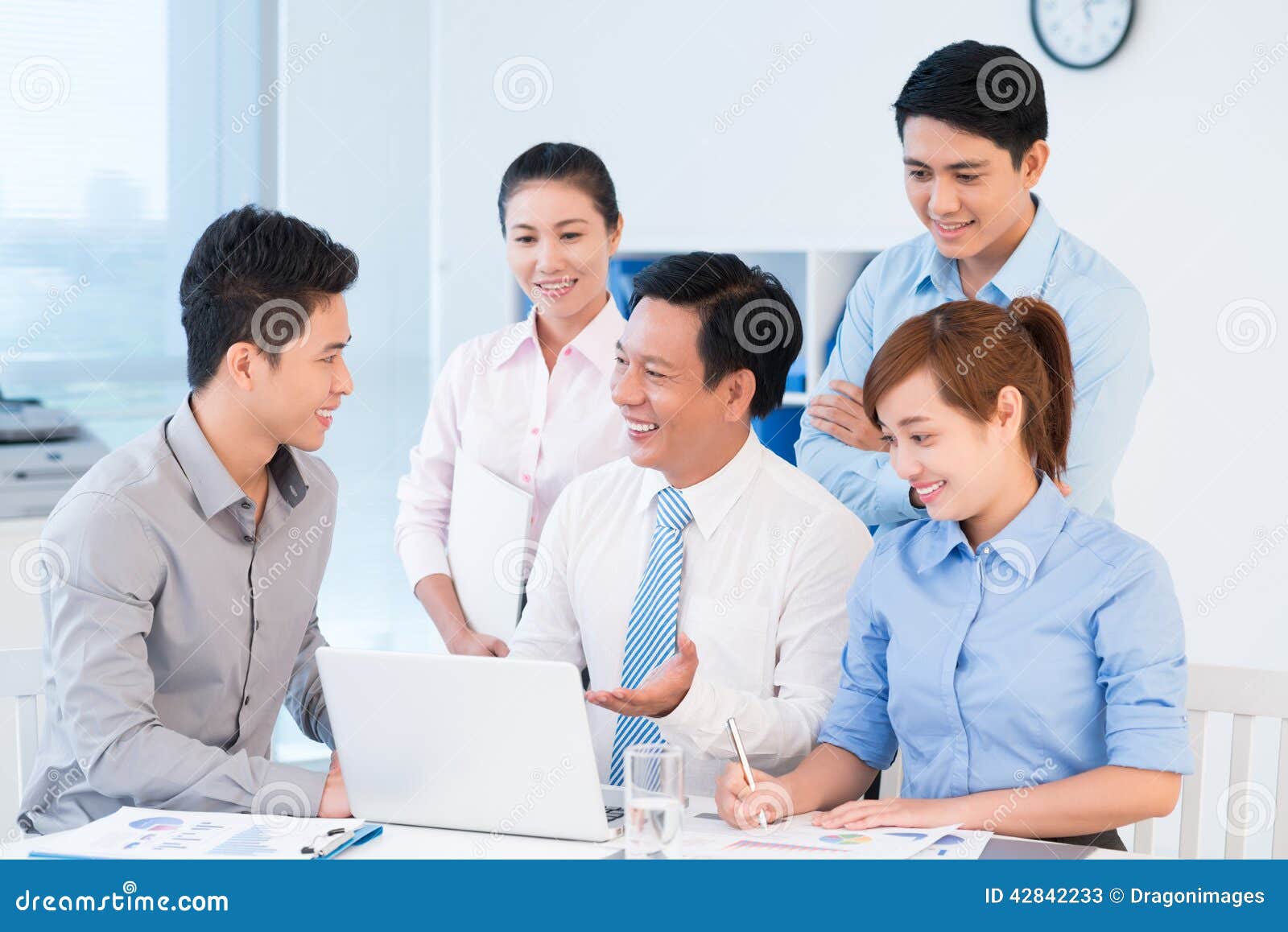 Discussing project stock image. Image of company, employee - 42842233