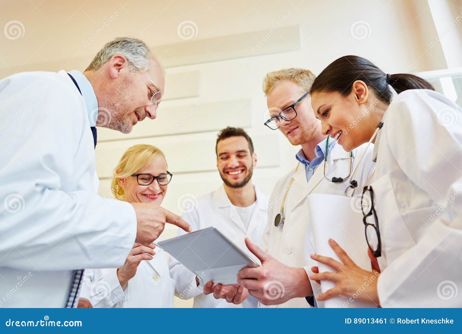 Discussion during Doctors Team Meeting Stock Image - Image of medicine ...