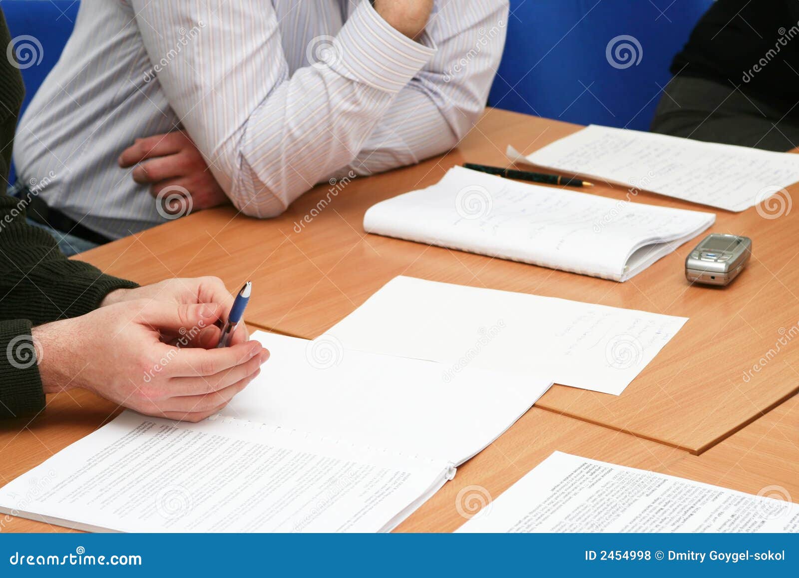 Discussion on the meeting stock photo. Image of colleagues - 2454998