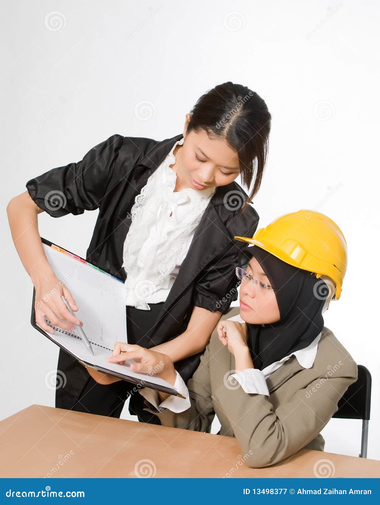 Discussion on progress stock image. Image of casual, lady - 13498377