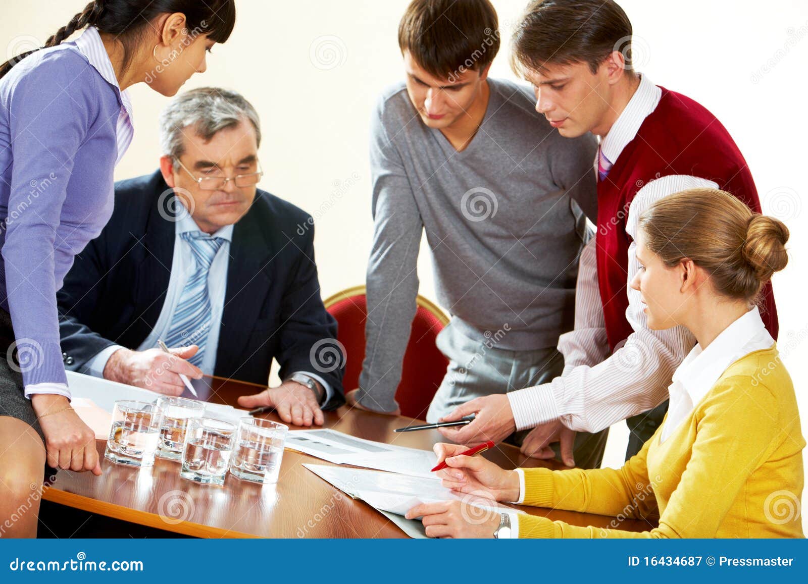 Discussione immagine stock. Immagine di progettazione - 16434687