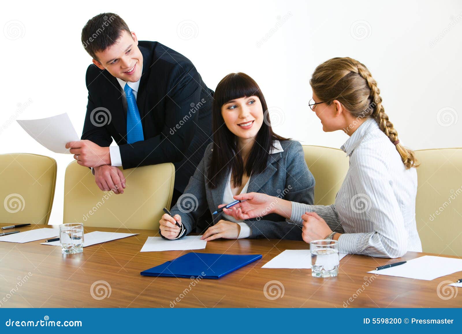 Discussione fotografia stock. Immagine di collare, conversazione - 5598200