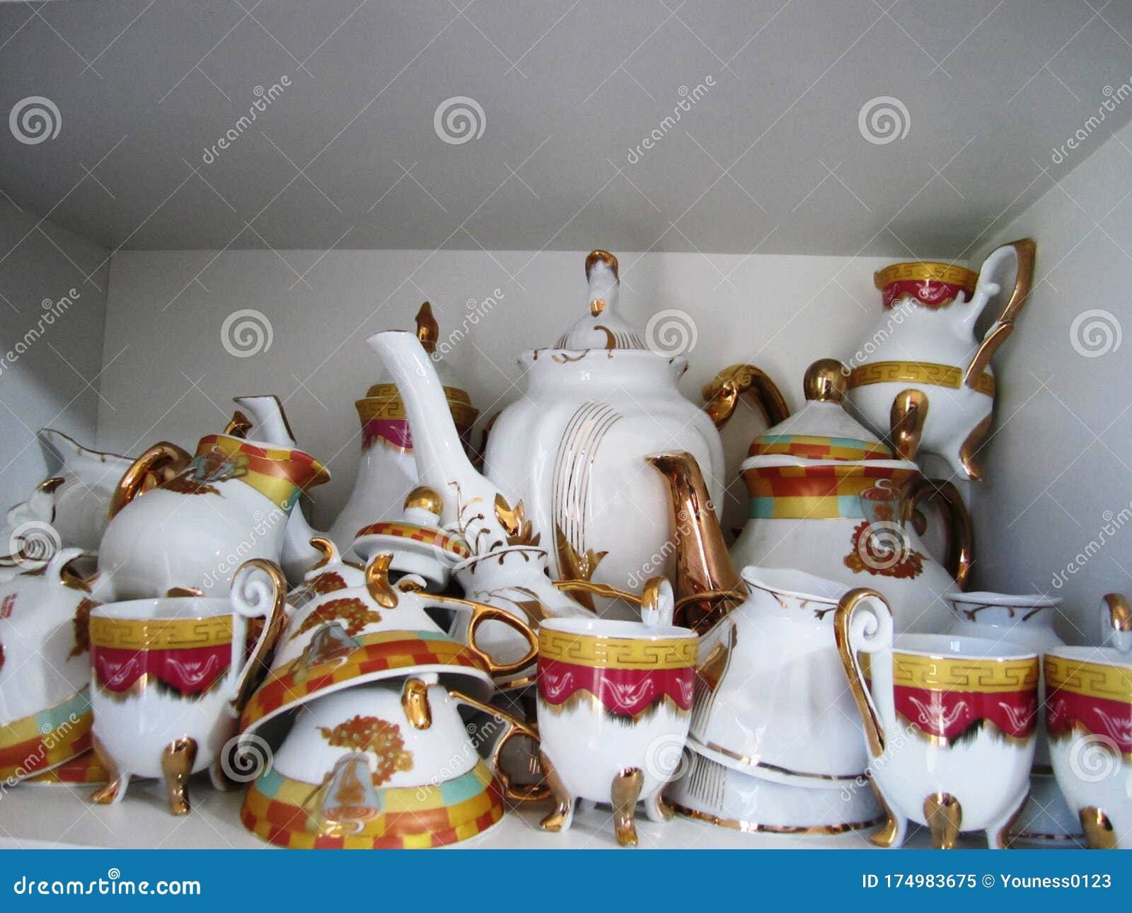 Dishes Used daily in the House Stock Image - Image of house, poterie ...