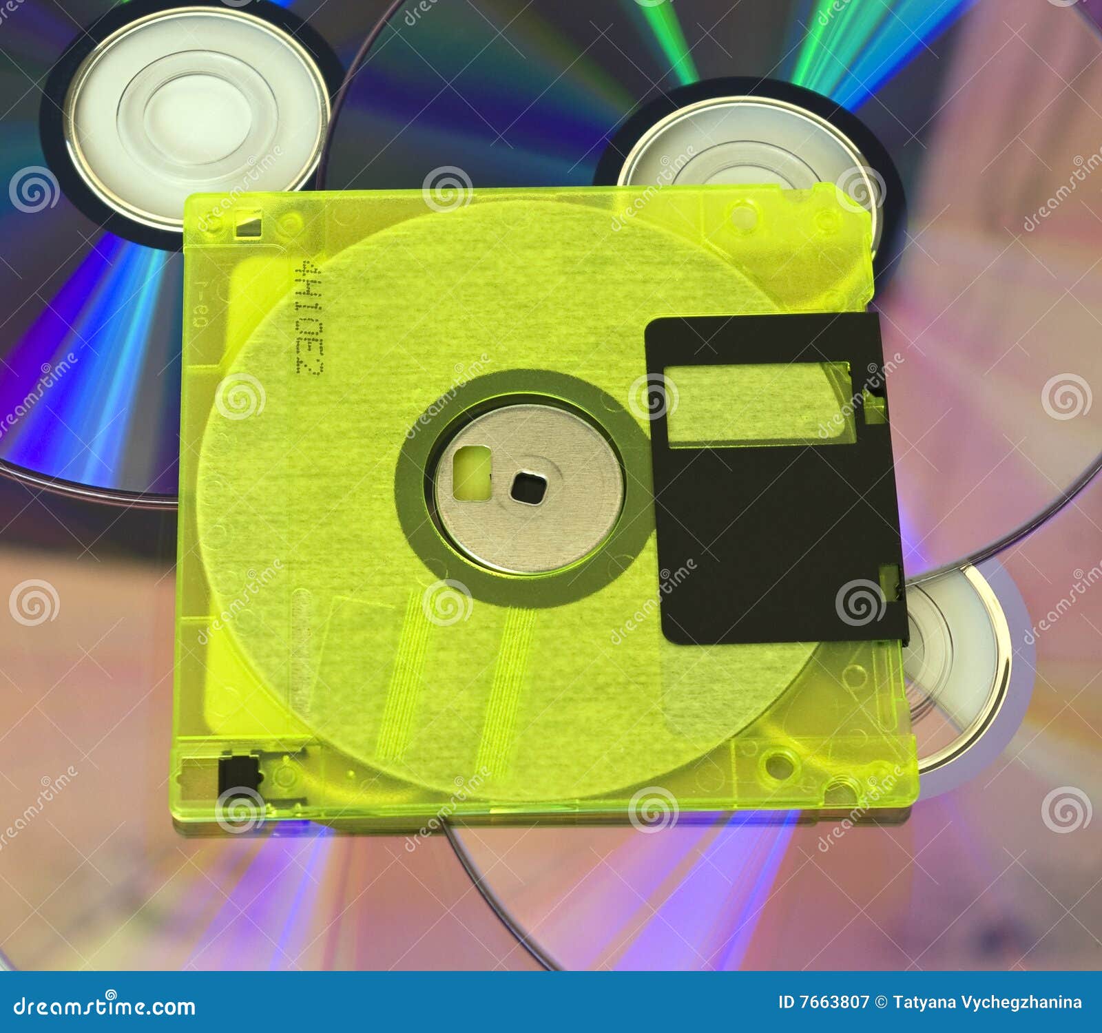 Diskette stockbild. Bild von instrument, platte, speicherung - 7663807