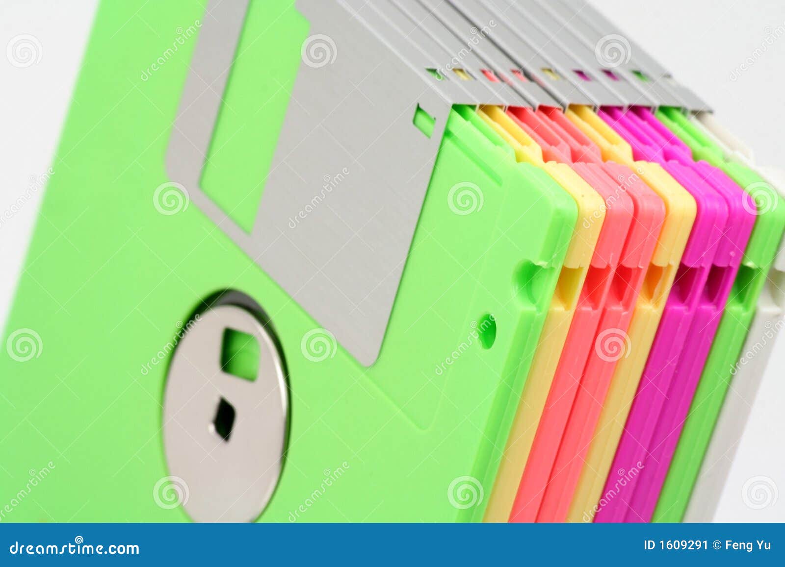 Disketten stockbild. Bild von bunt, unterstützung, disc - 1609291