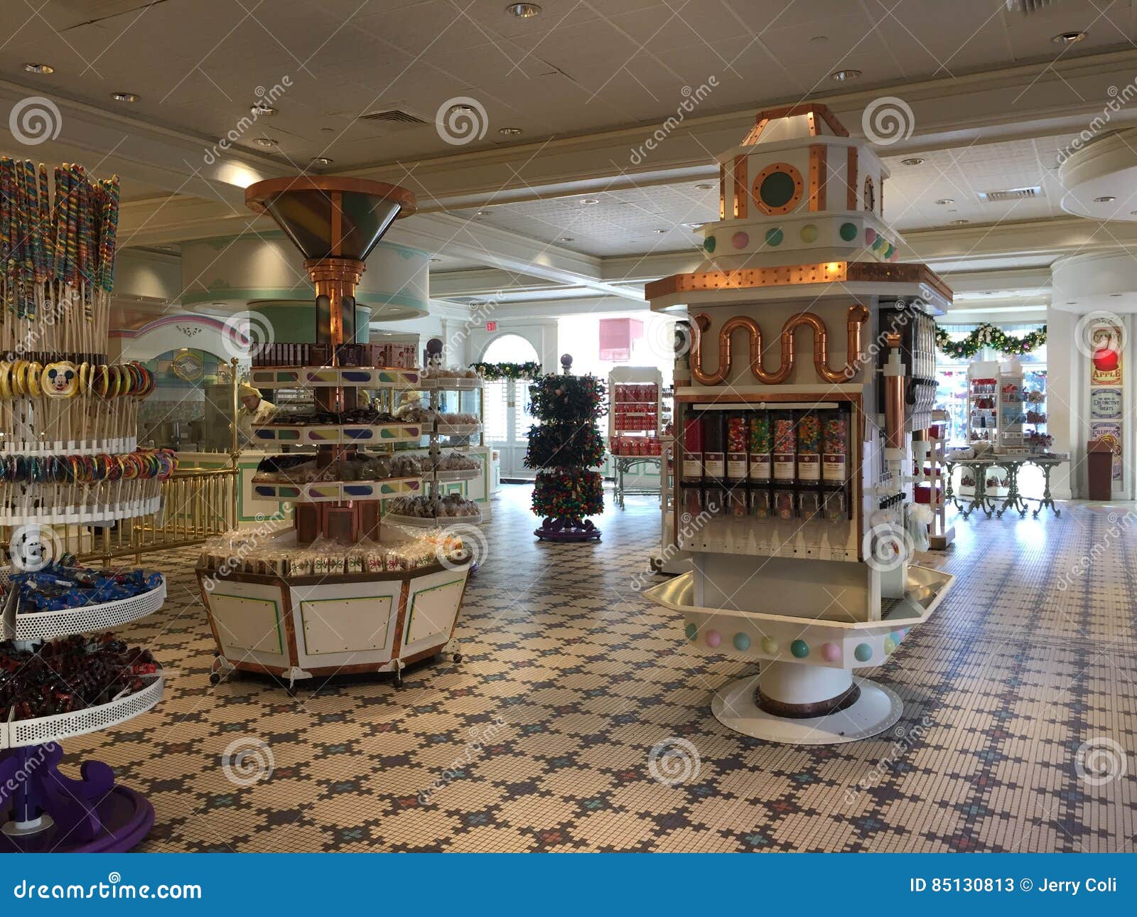 Disney Candy Store editorial stock photo. Image of kingdom - 85130813