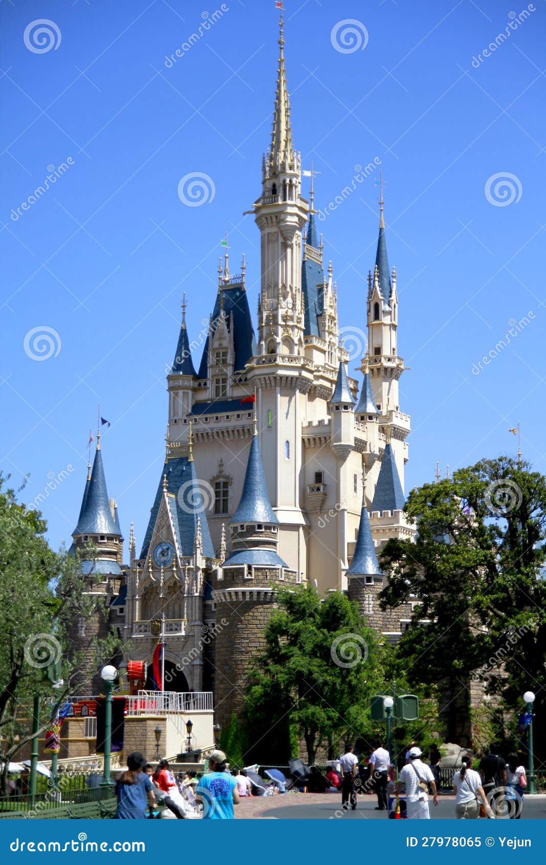 Disney Castle at Tokyo Disneyland Editorial Image - Image of japan ...