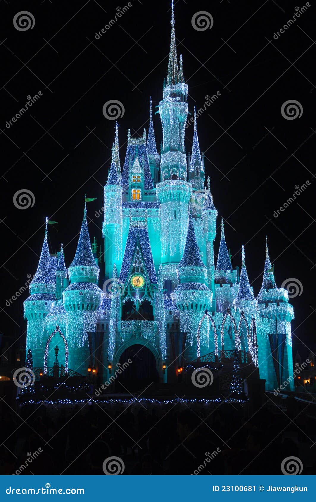 Disney Cinderella Castle at Night Editorial Photo - Image of land ...