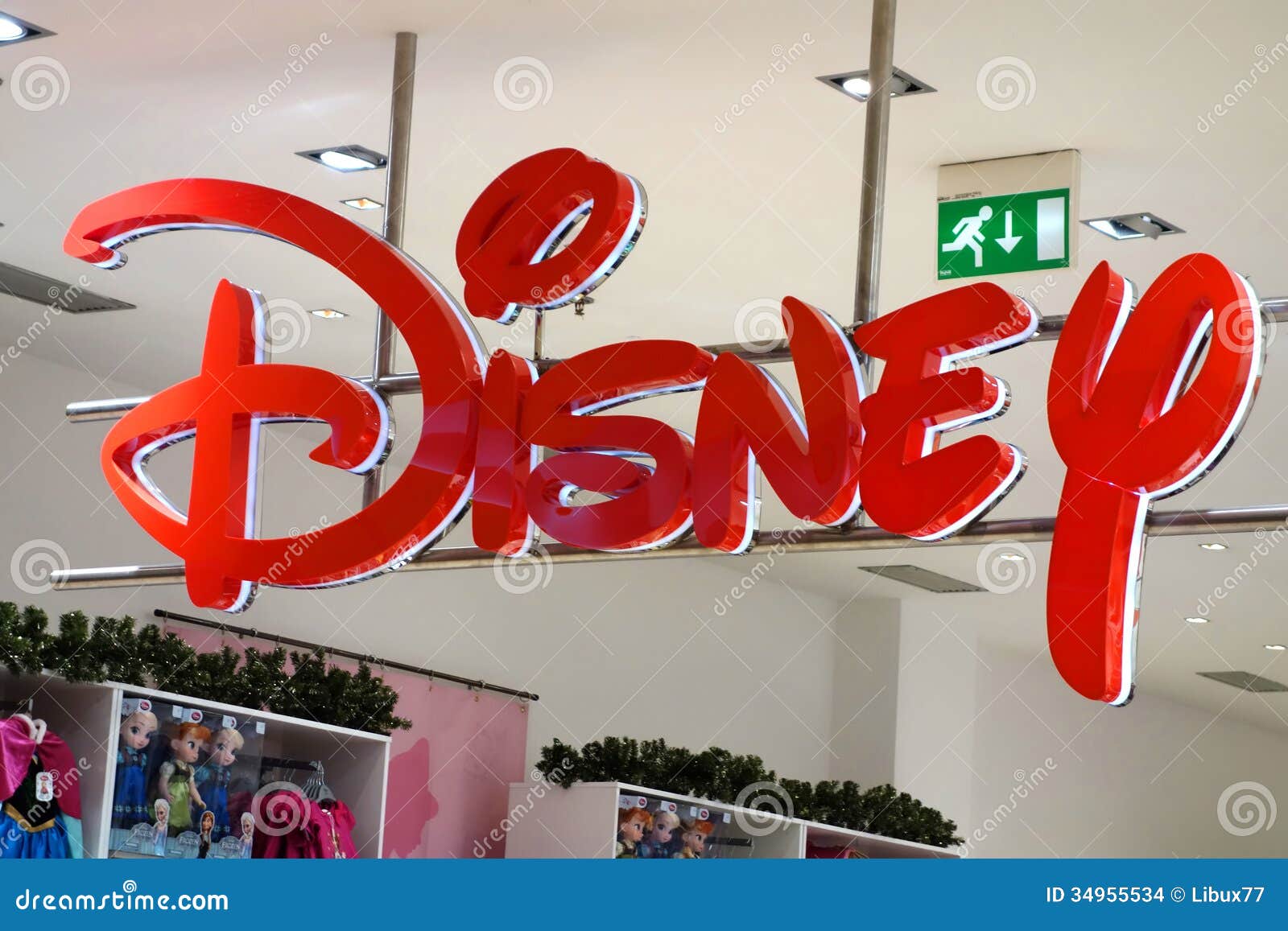 Disney speichern Zeichen redaktionelles stockbild. Bild von regale ...