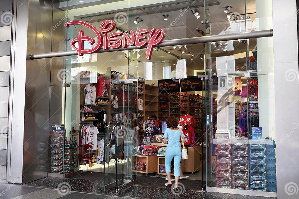 Disney store Milan editorial stock photo. Image of shop - 21921713