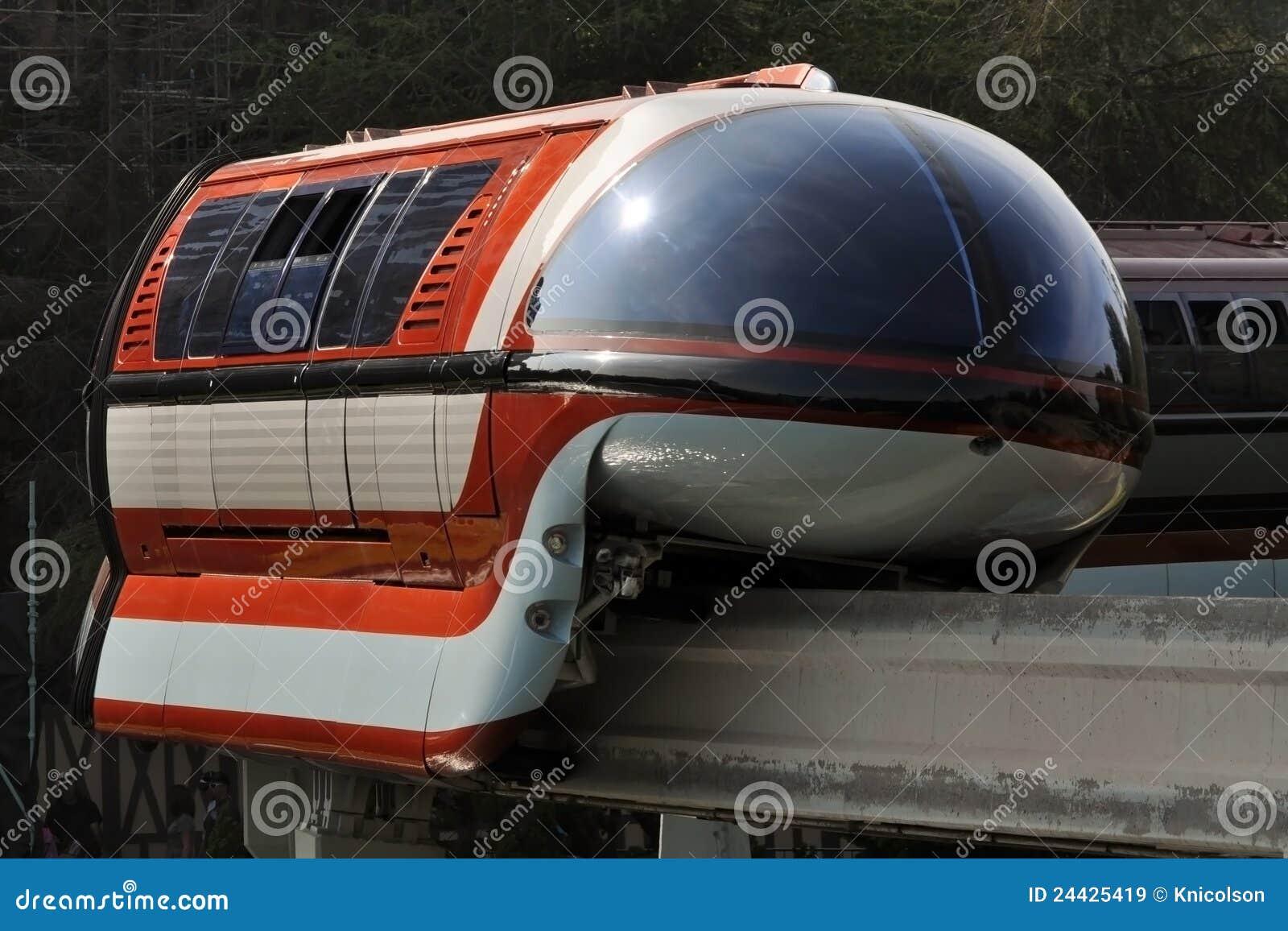 Disneyland Monorail editorial stock image. Image of rails - 24425419