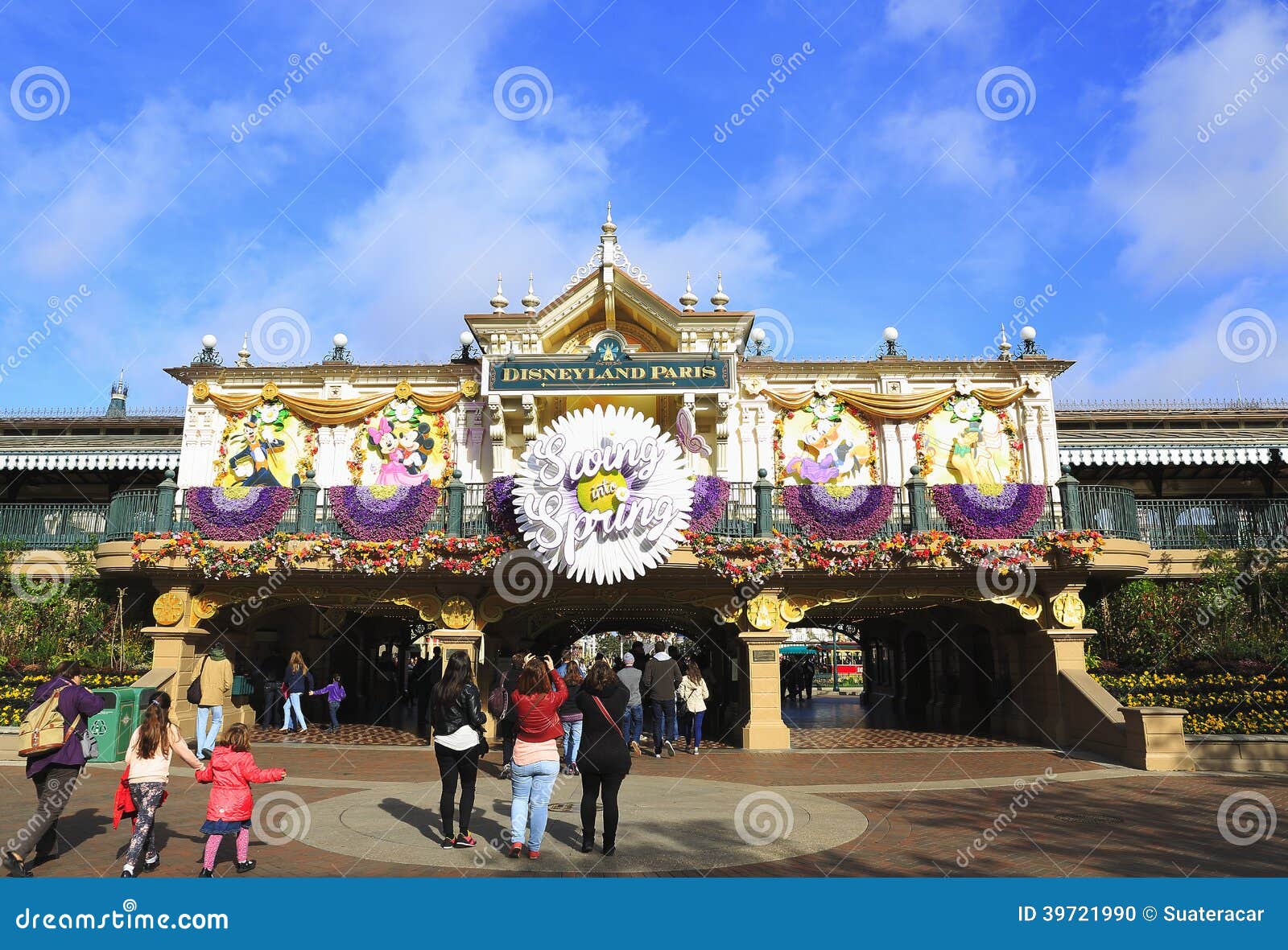 Disneyland Paris editorial image. Image of iberic, huge - 39721990