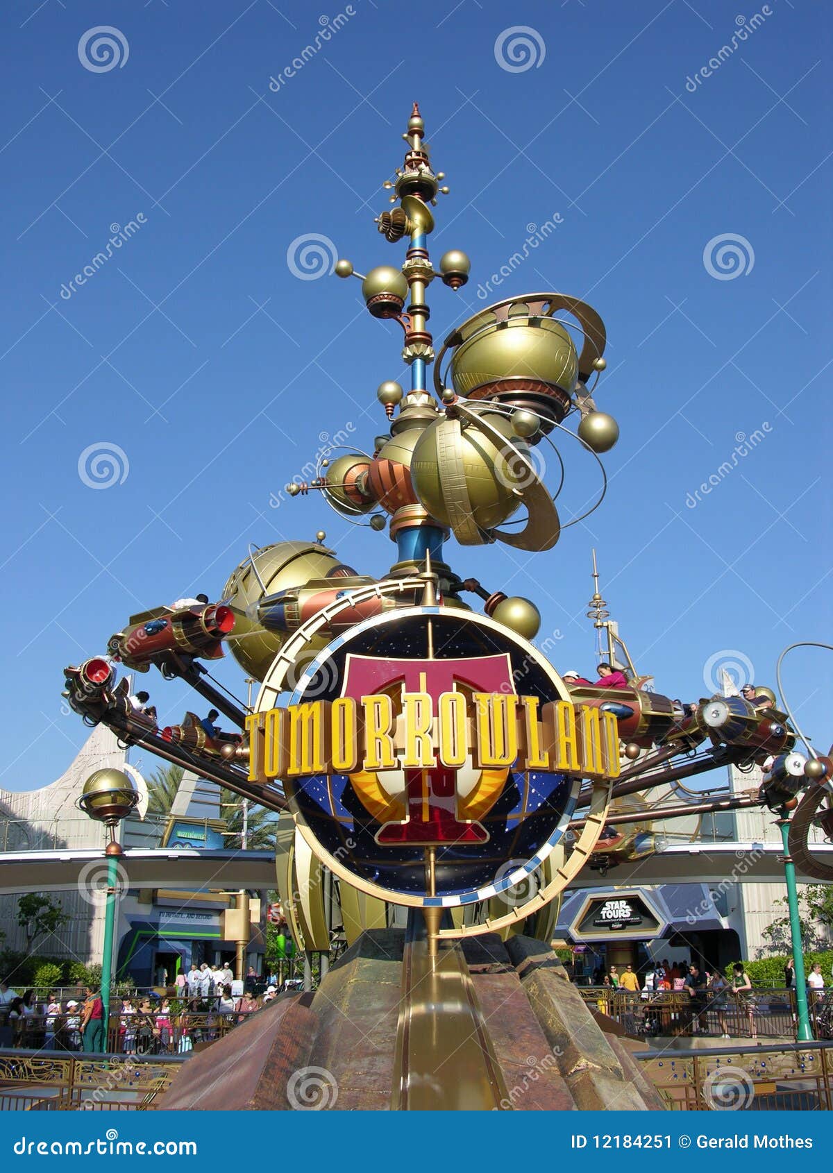 Disneyland s Tomorrowland editorial photo. Image of blue - 12184251