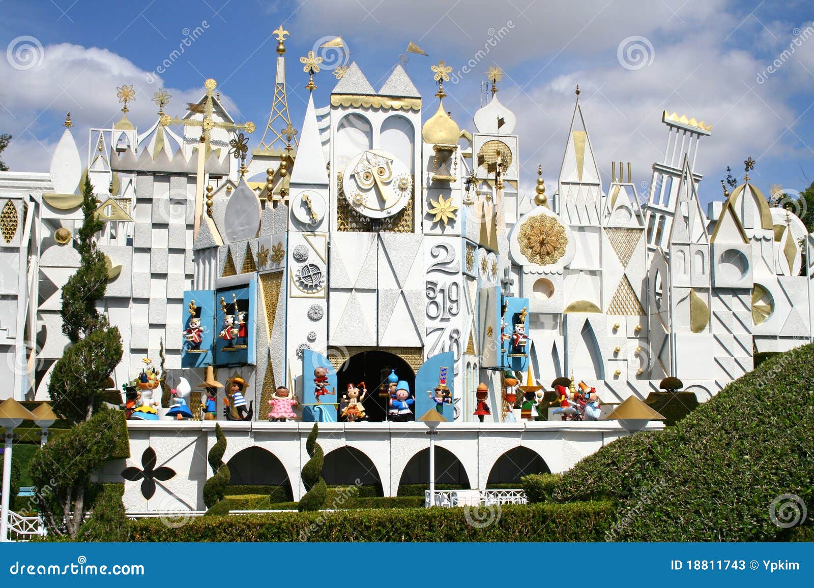 Disneyland Small World editorial stock photo. Image of editorial - 18811743