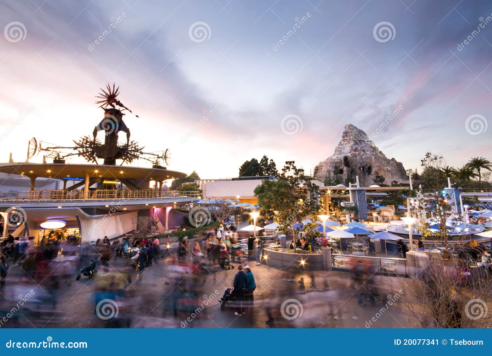Disneyland Tomorrowland Sunset Editorial Photo - Image of rocket, space ...