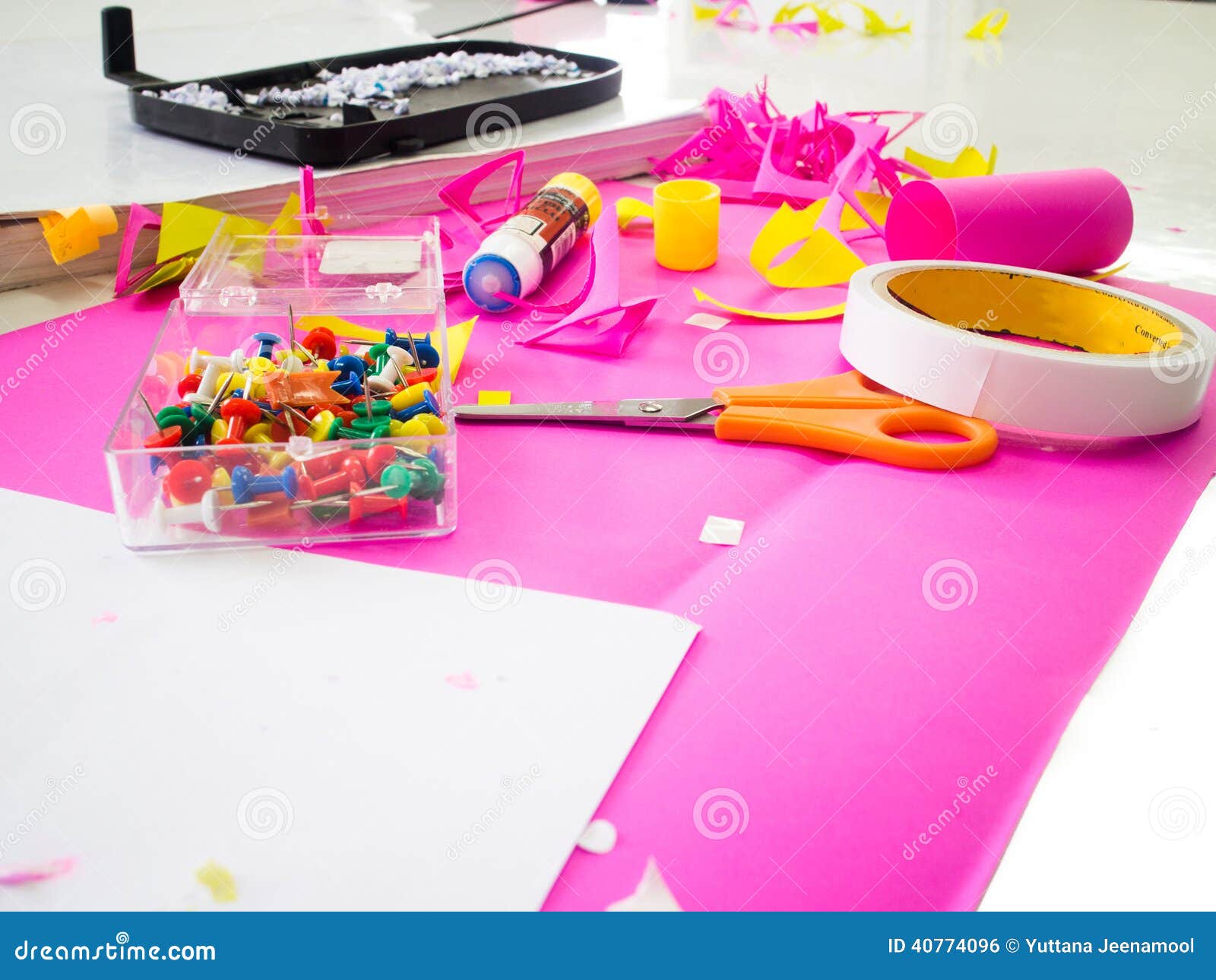 Disorganized desktop stock photo. Image of untidy, point - 40774096