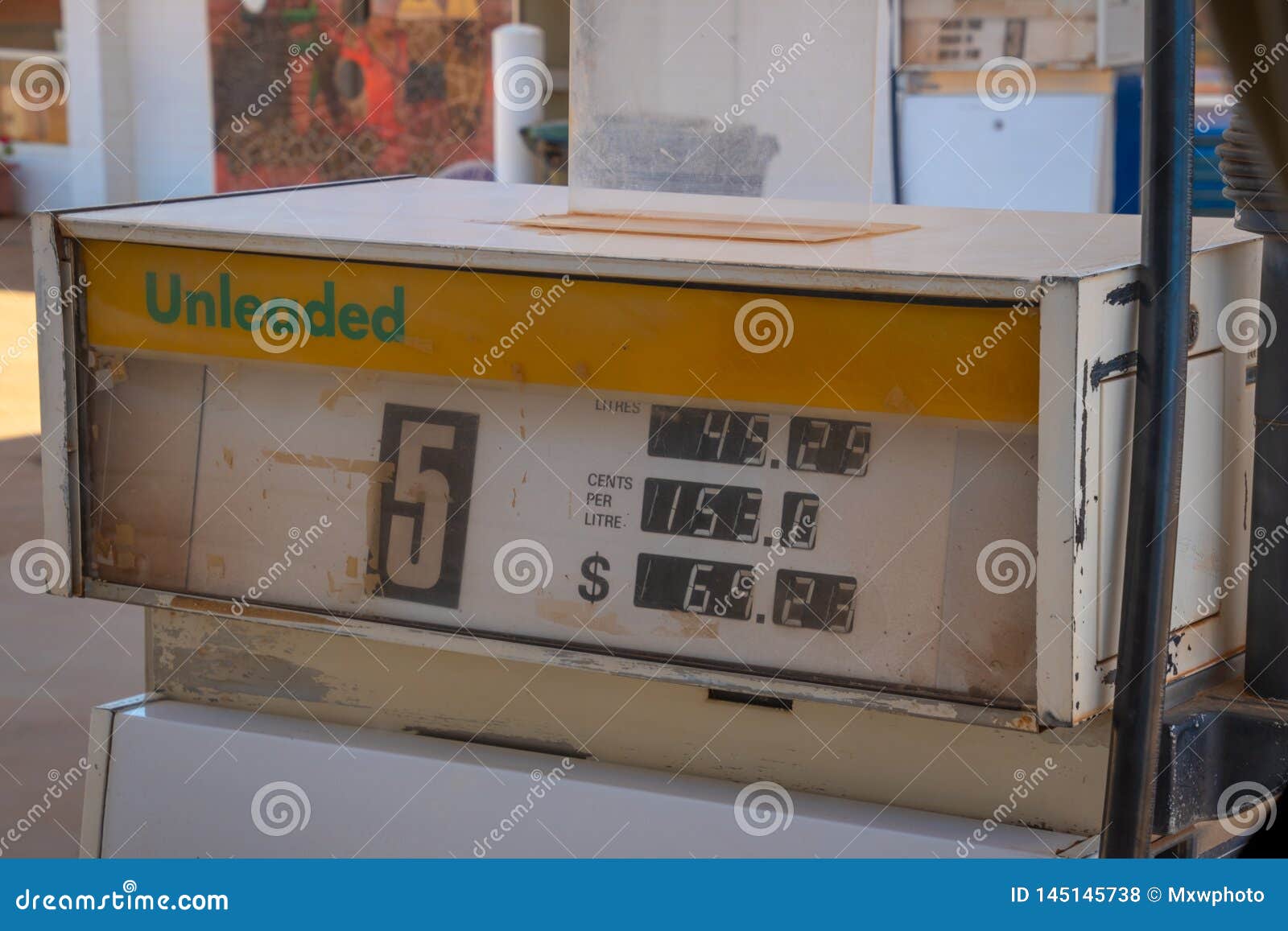 Display of Old Petrol Pump in Australia only Giving Basic Unleaded Fuel ...