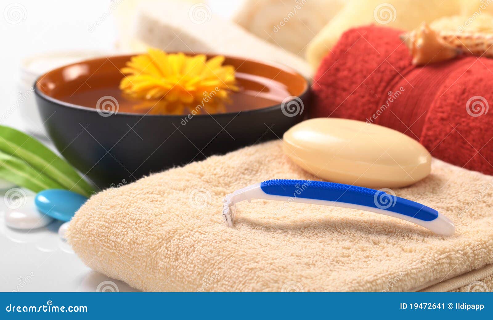 Disposable Plastic Razor stock image. Image of equipment - 19472641