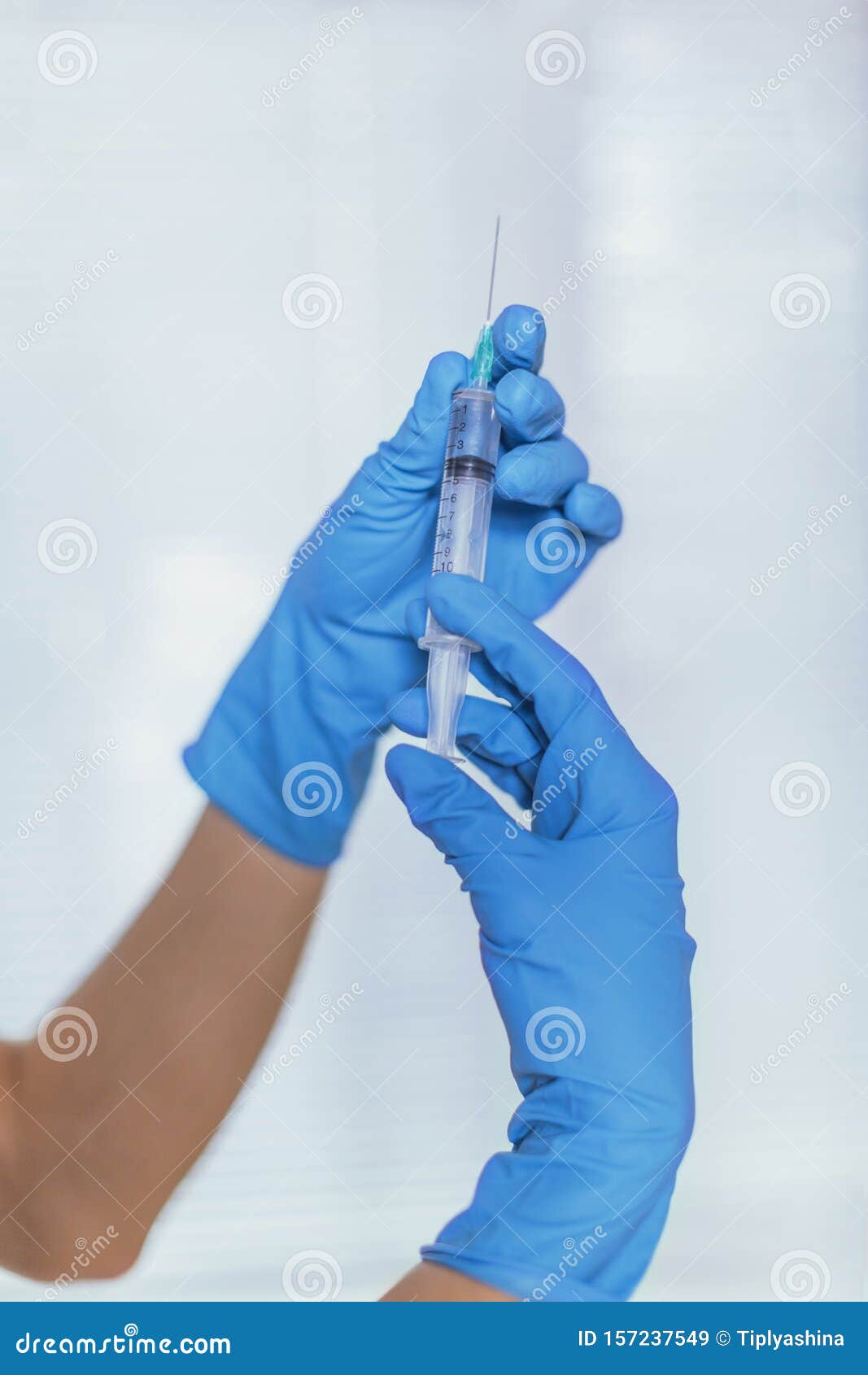 Injection, syringe in hand stock image. Image of botoxareg - 157237549