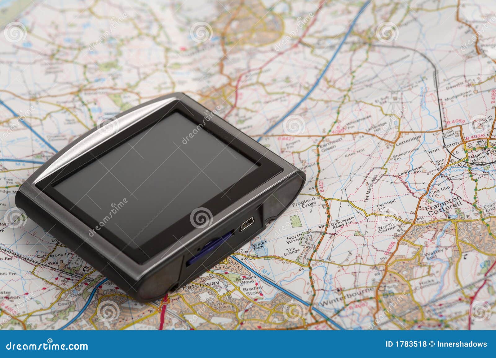 Dispositivo Do GPS Em Um Mapa Foto de Stock - Imagem de carro ...