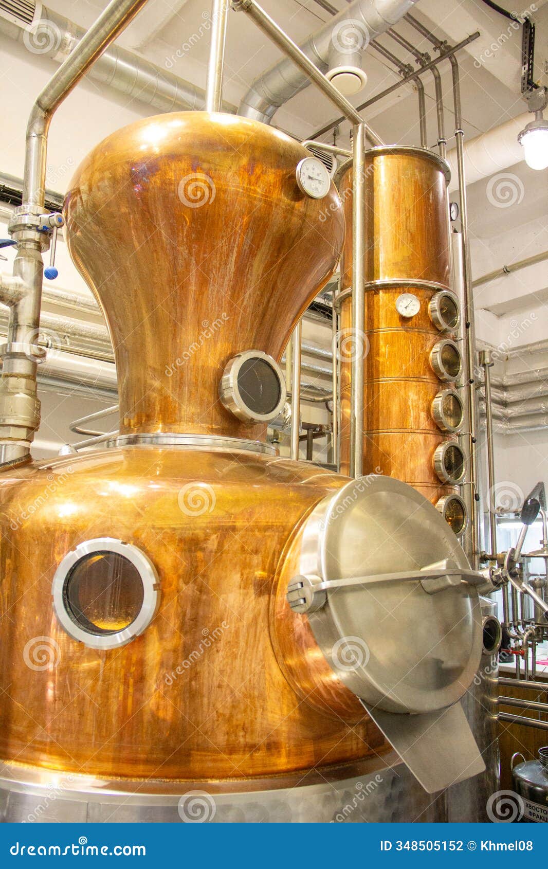 Distillate Production Process in Copper Distillation Unit. Cpper Vacuum ...