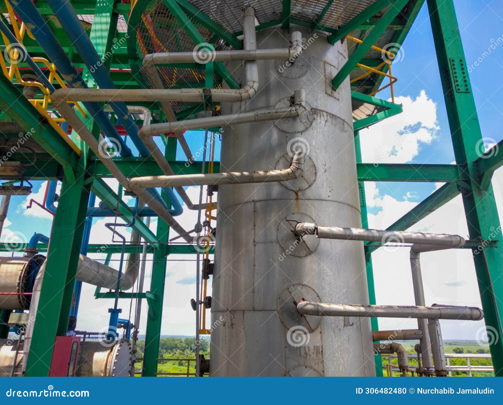 Distillation Column Tower Stock Photography | CartoonDealer.com #306482480