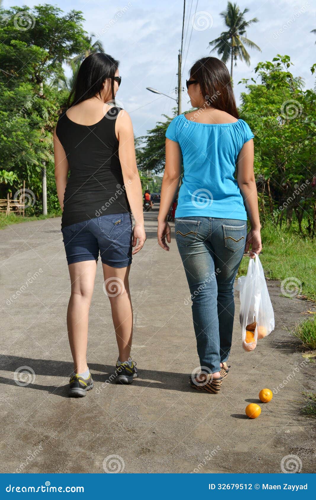 Distracted friends stock photo. Image of heavy, accident - 32679512