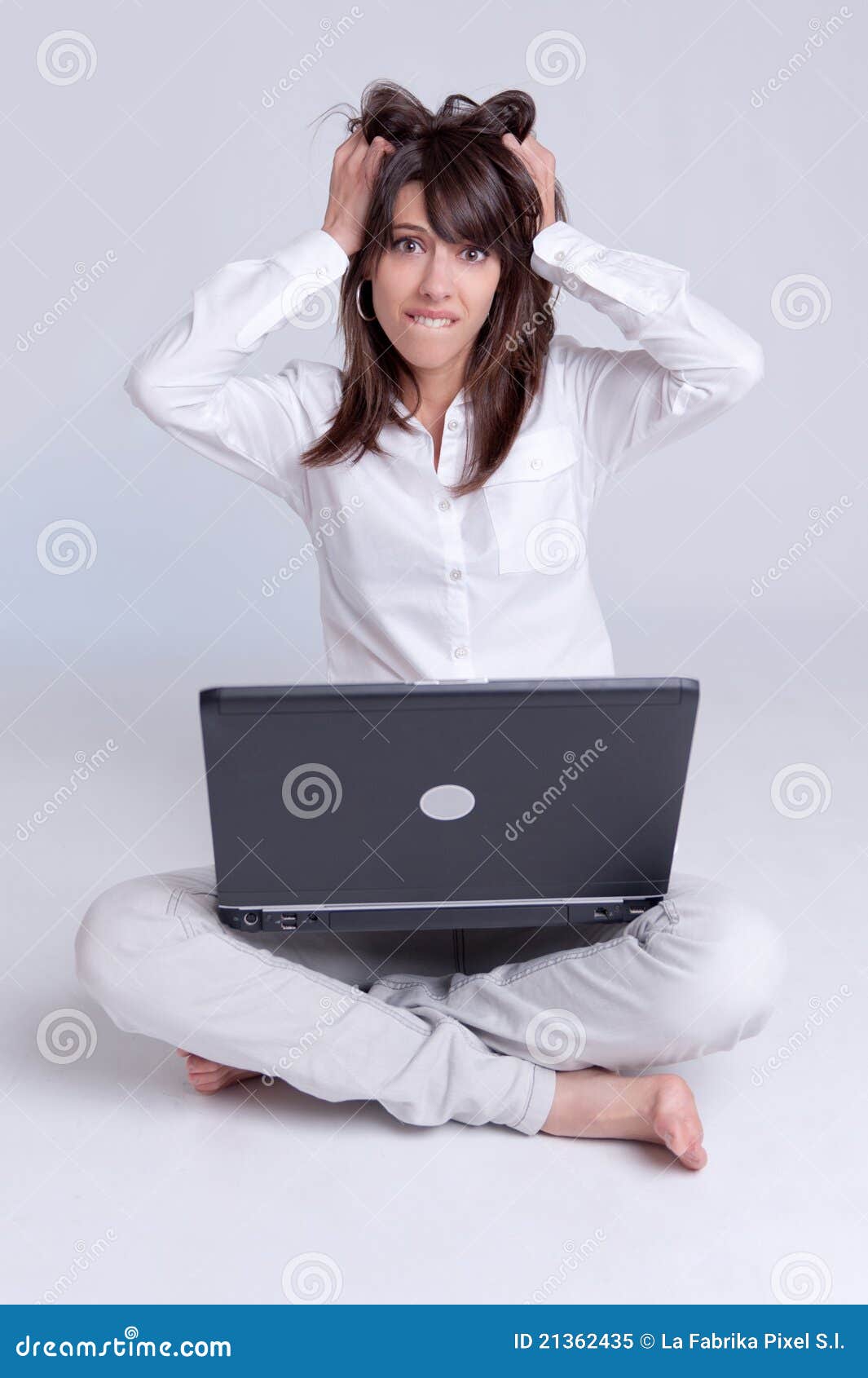 Distressing Computer Message Stock Image - Image of annoyed, blog: 21362435