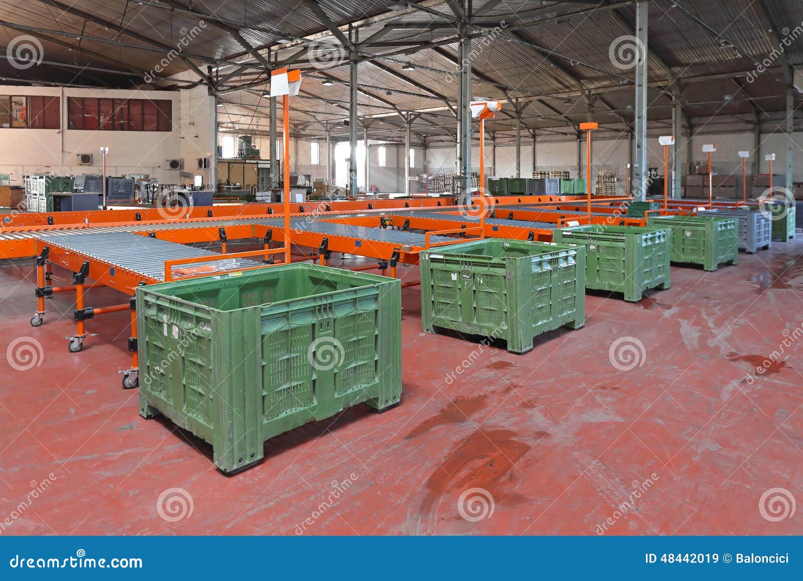 Distribution sorting stock image. Image of conveyer, facility - 48442019