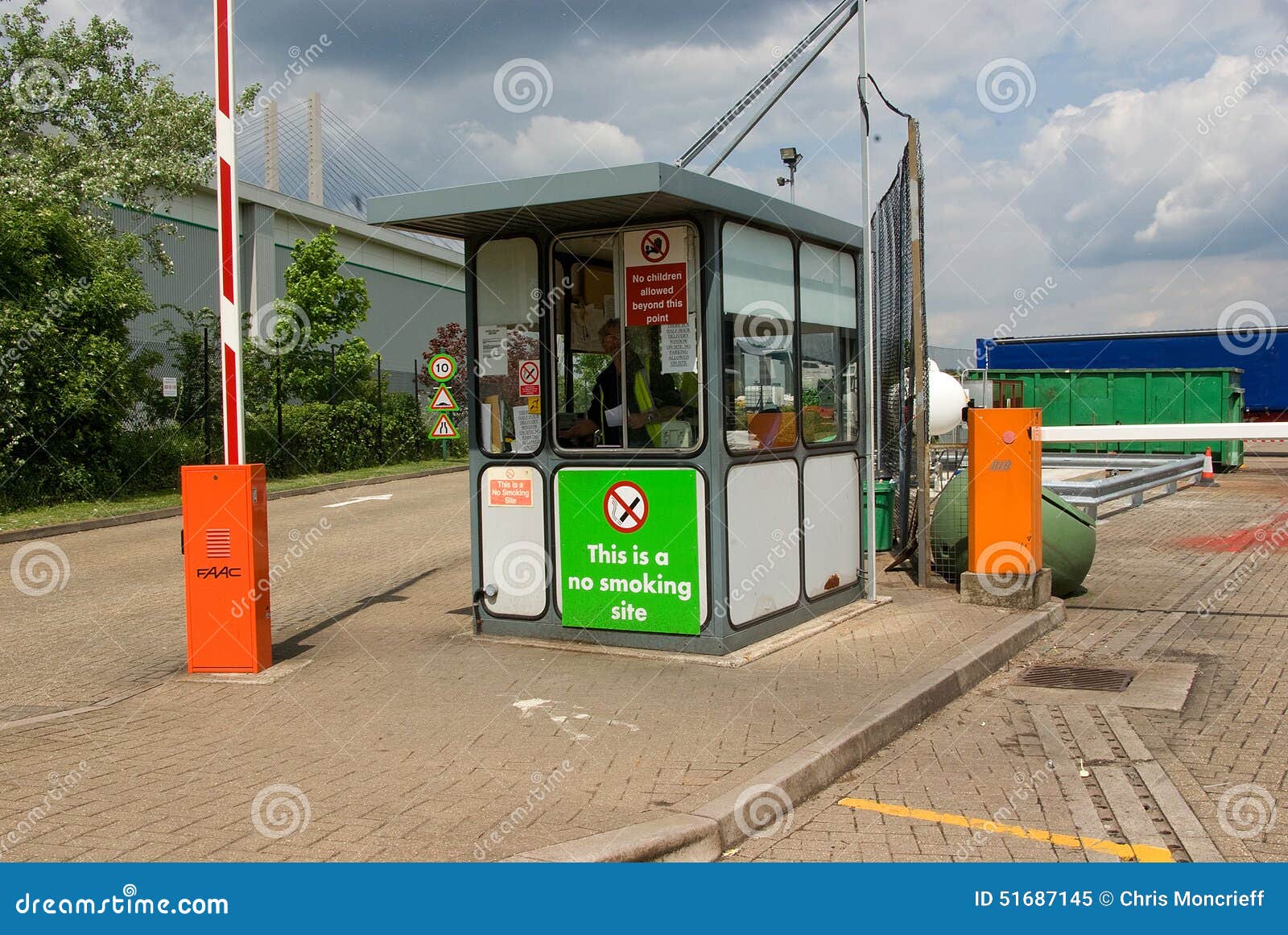 Distribution Warehouse Gatehouse Editorial Image - Image of entrance ...