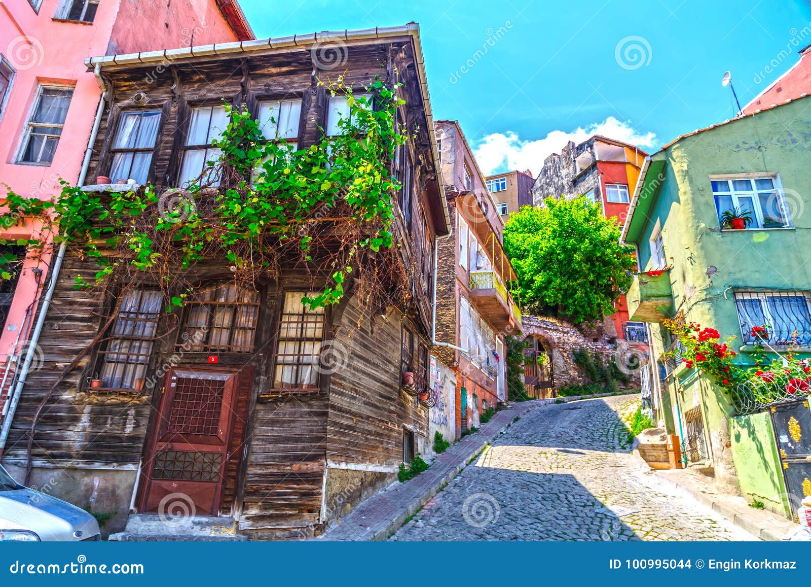 Distrito De Balat, Estambul, Turquía Imagen de archivo editorial ...