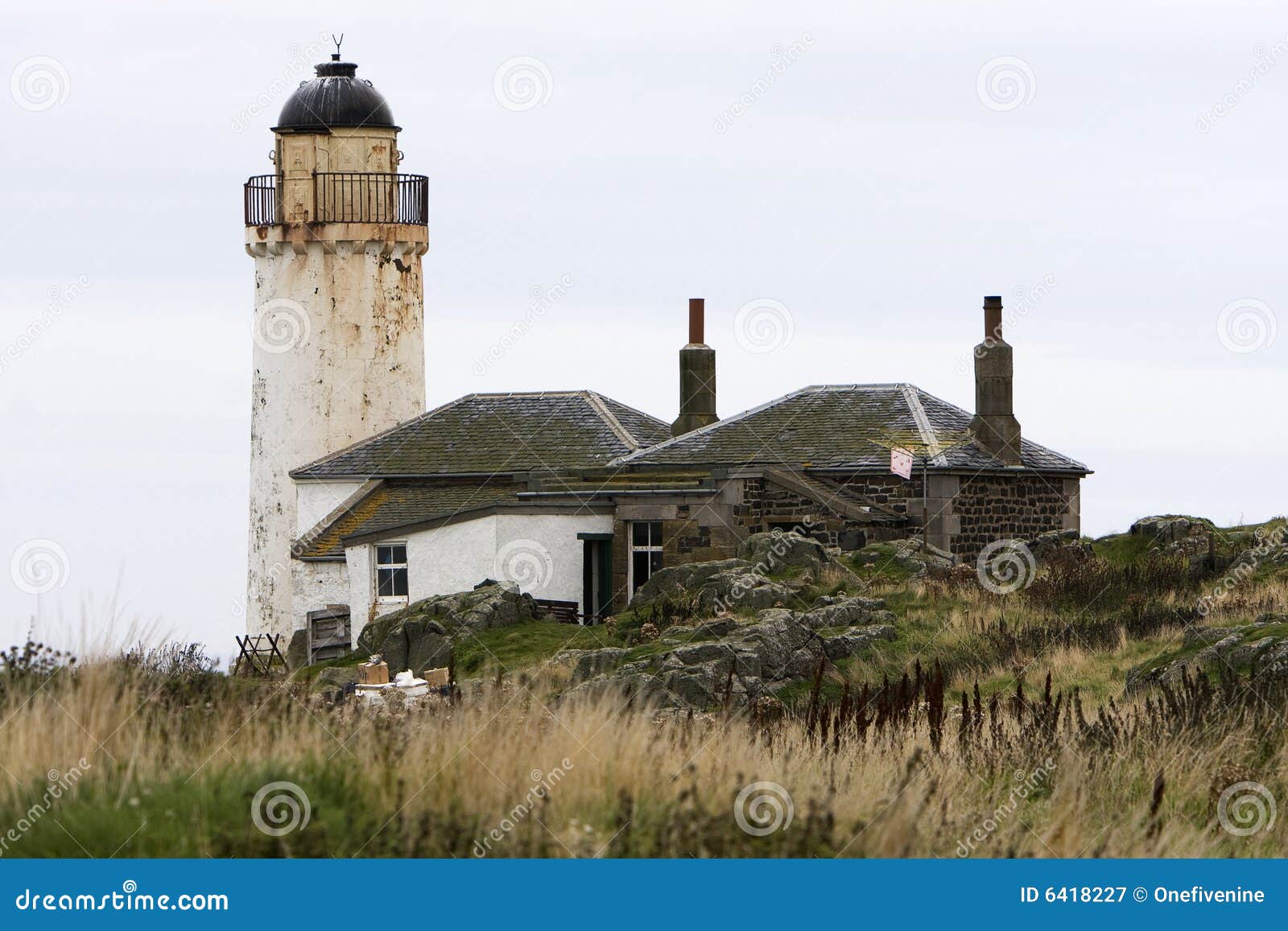 Disused Lighthouse Scotland Stock Image - Image of scotland, shipping ...