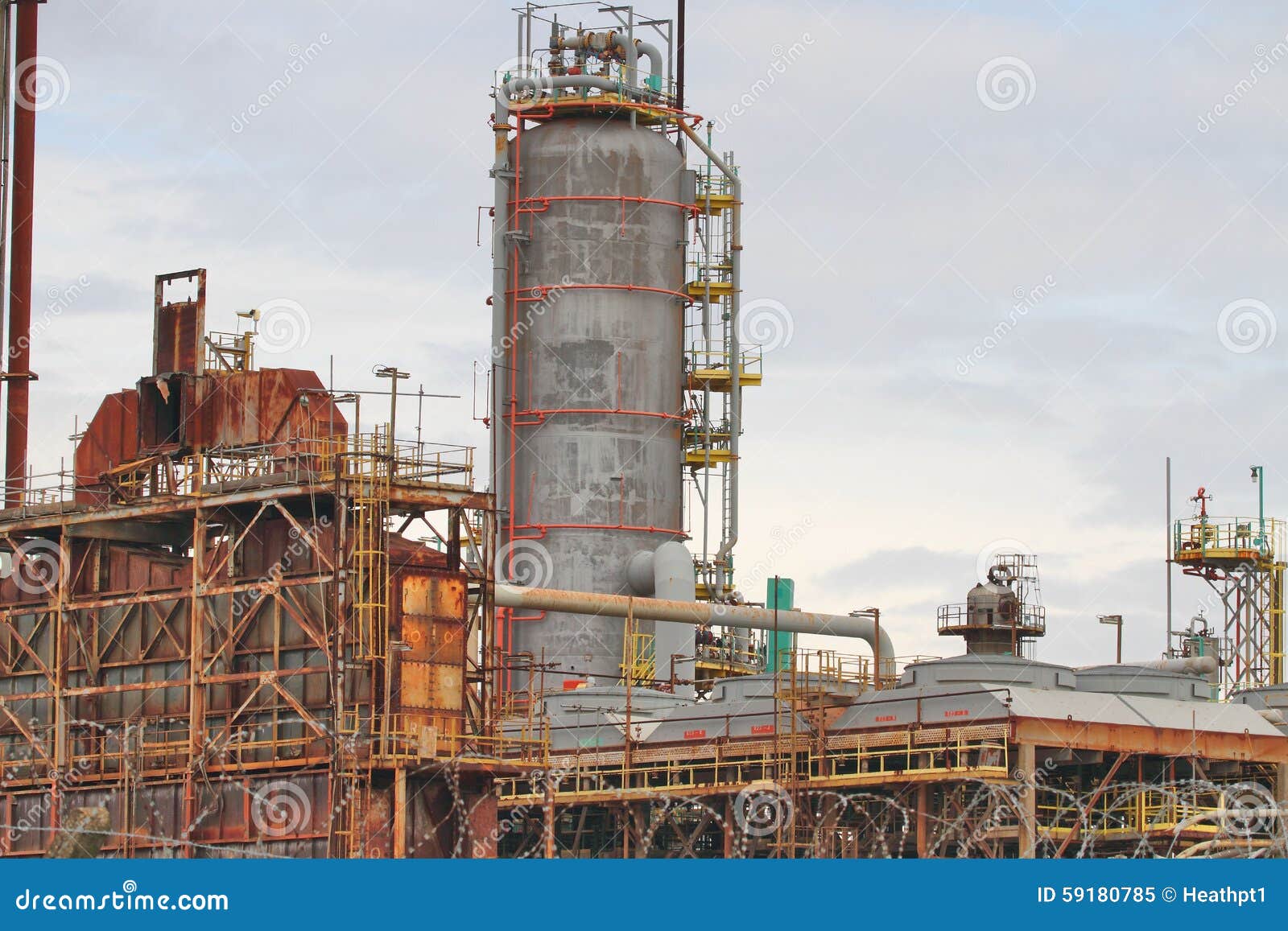 Disused Oil Refinery stock image. Image of pipework, hydrocarbons ...