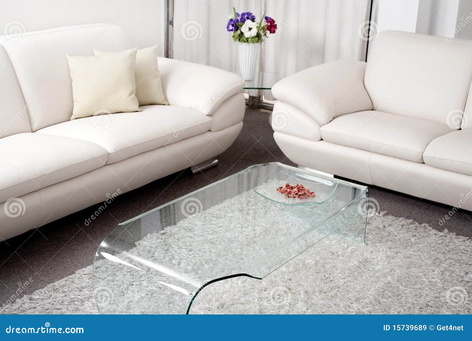 Divan Moderne De Cuir Blanc Image stock - Image du confortable ...
