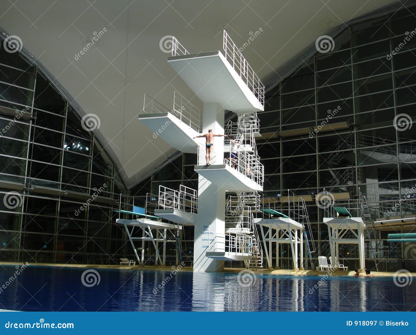 Diver on diving stand stock image. Image of reflex, competition - 918097