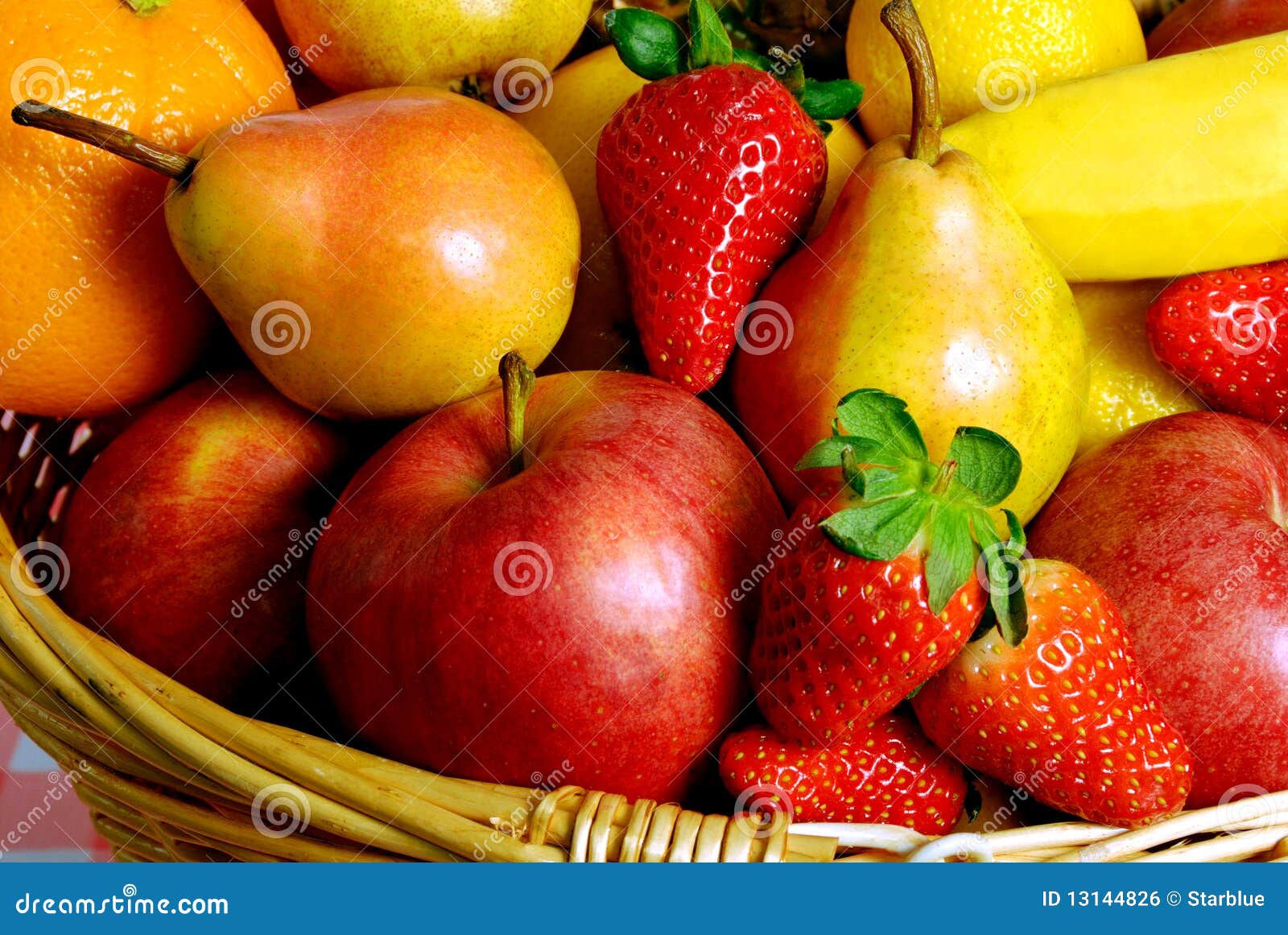 Divers fruit photo stock. Image du coloré, nutrition - 13144826