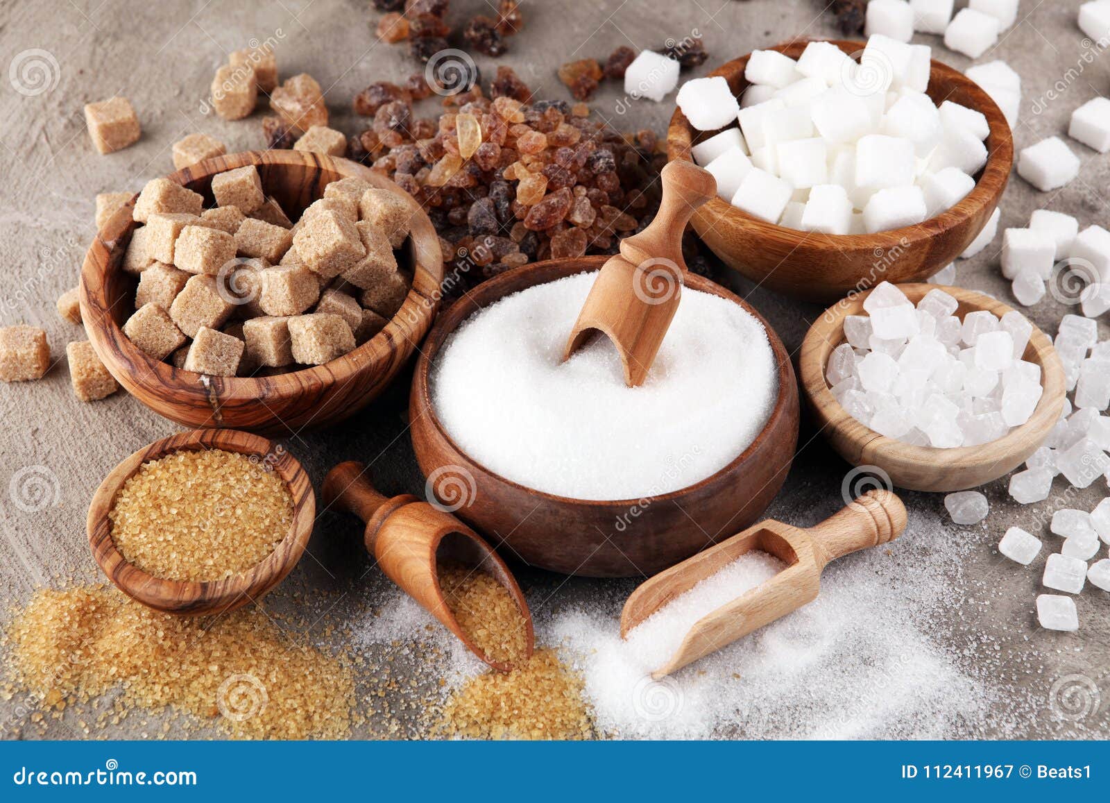 Divers Types De Sucre, De Sucre Roux Et De Blanc Sur La Table Image ...