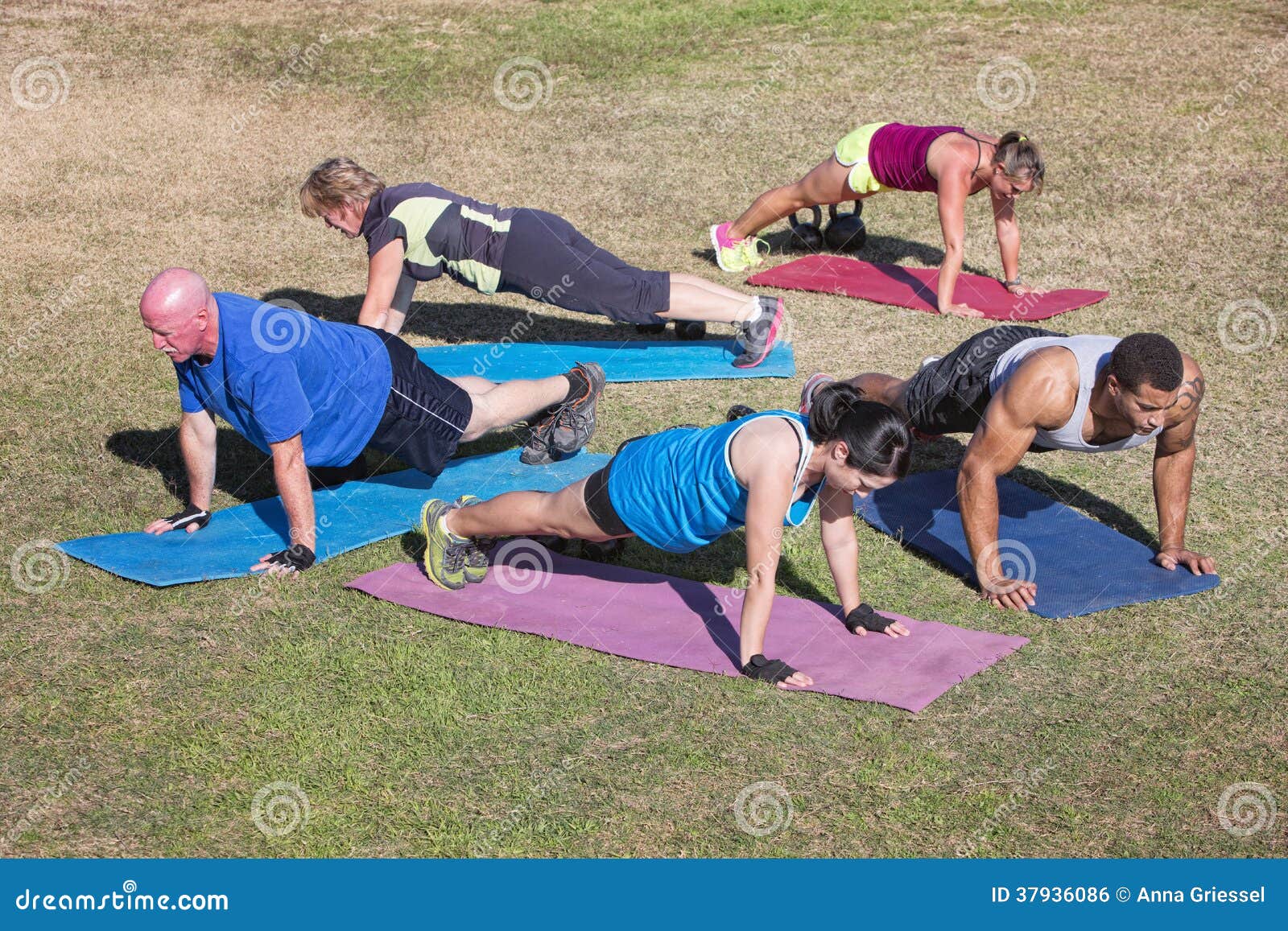 Diverse Group Doing Push-Ups Stock Photo - Image of mixed, knees: 37936086