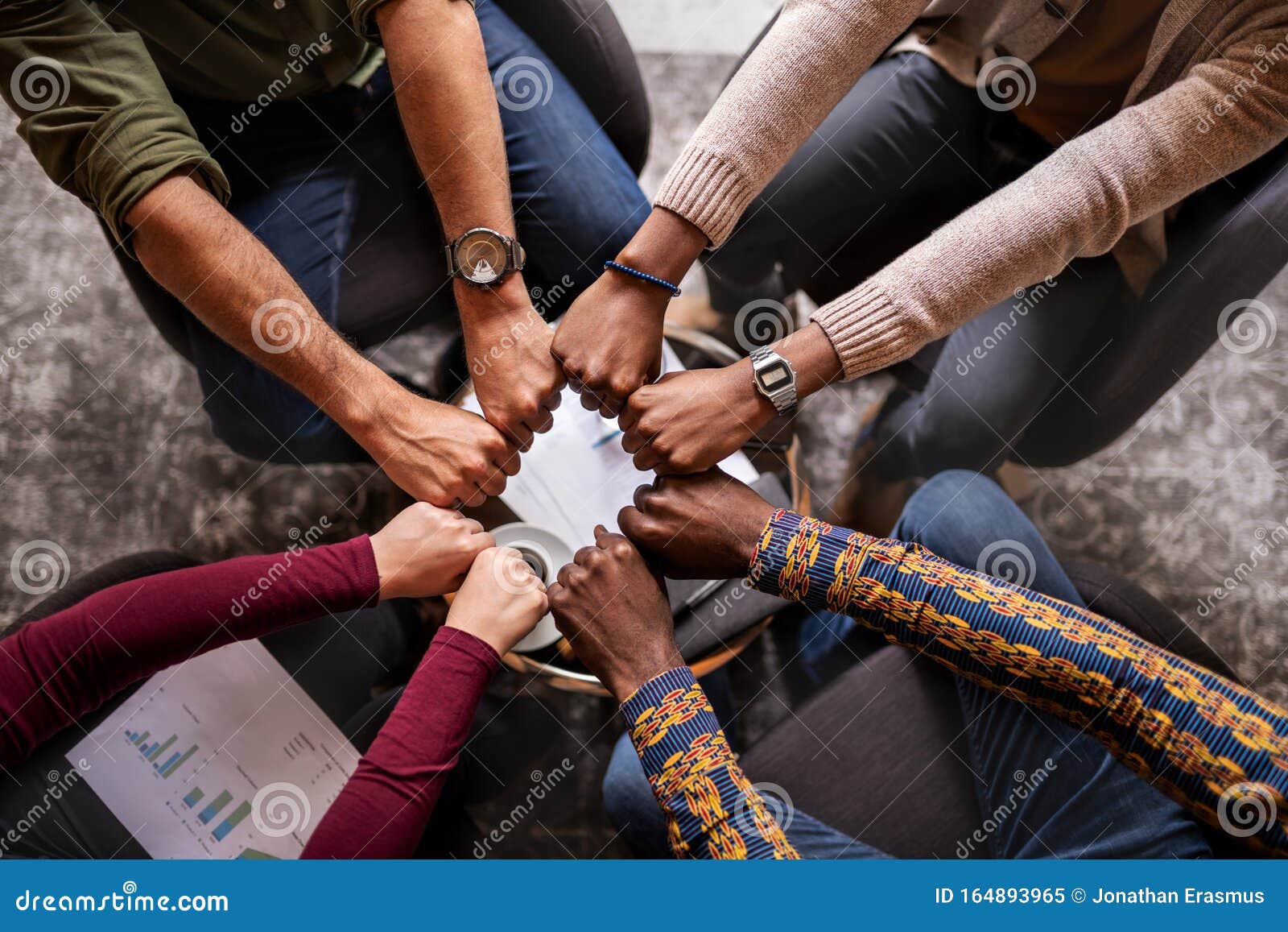 Diverse Mensen Hands Fists Samen Teamwork Stock Afbeelding - Image of ...