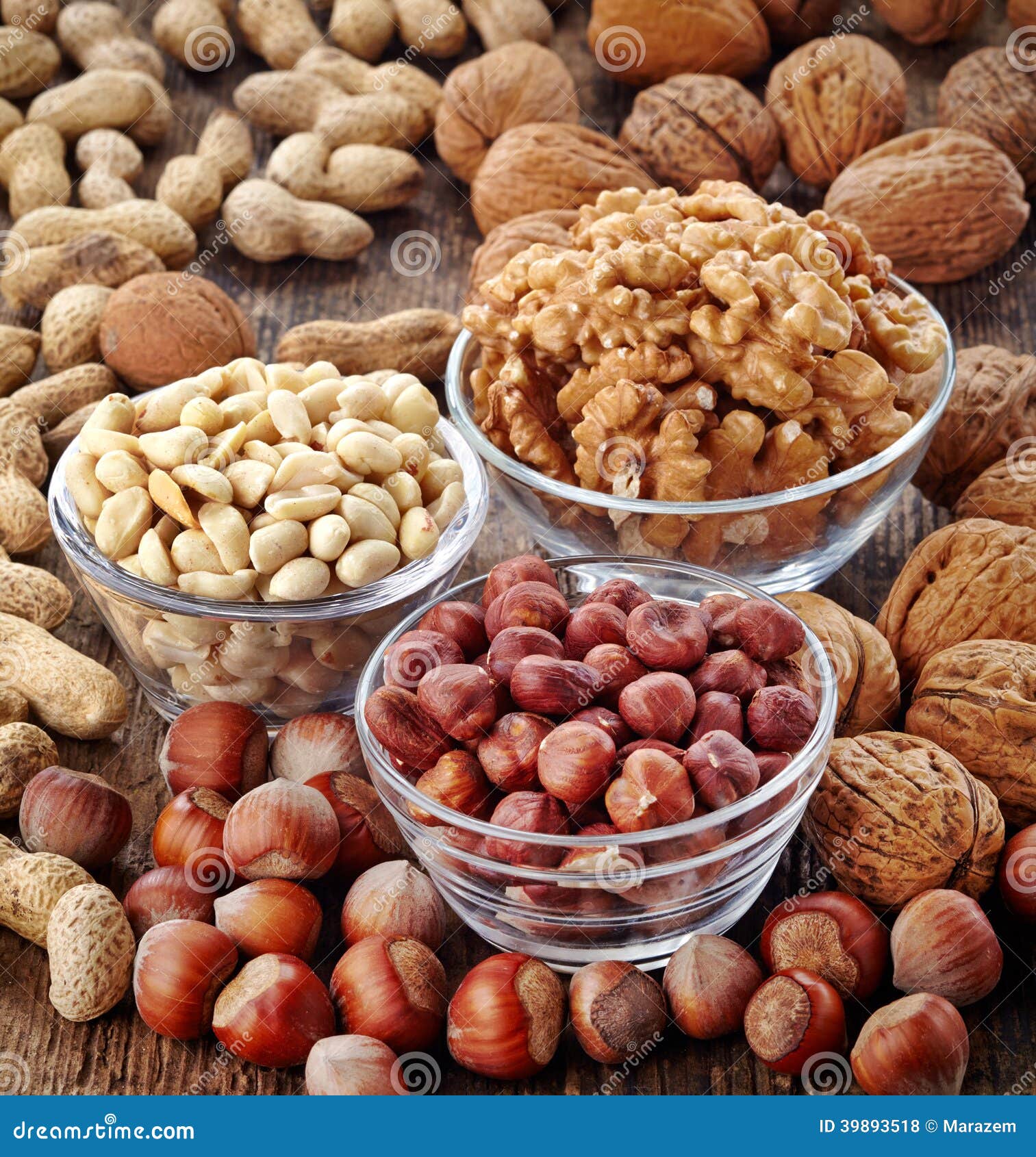 Diverse soorten noten stock foto. Image of groep, smakelijk - 39893518