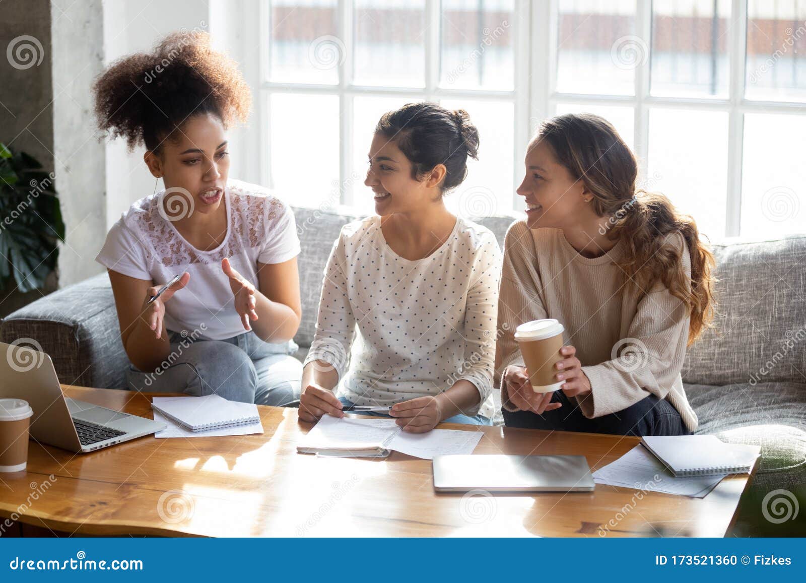 Three Diverse Student Girls Studying Do College Research Project ...