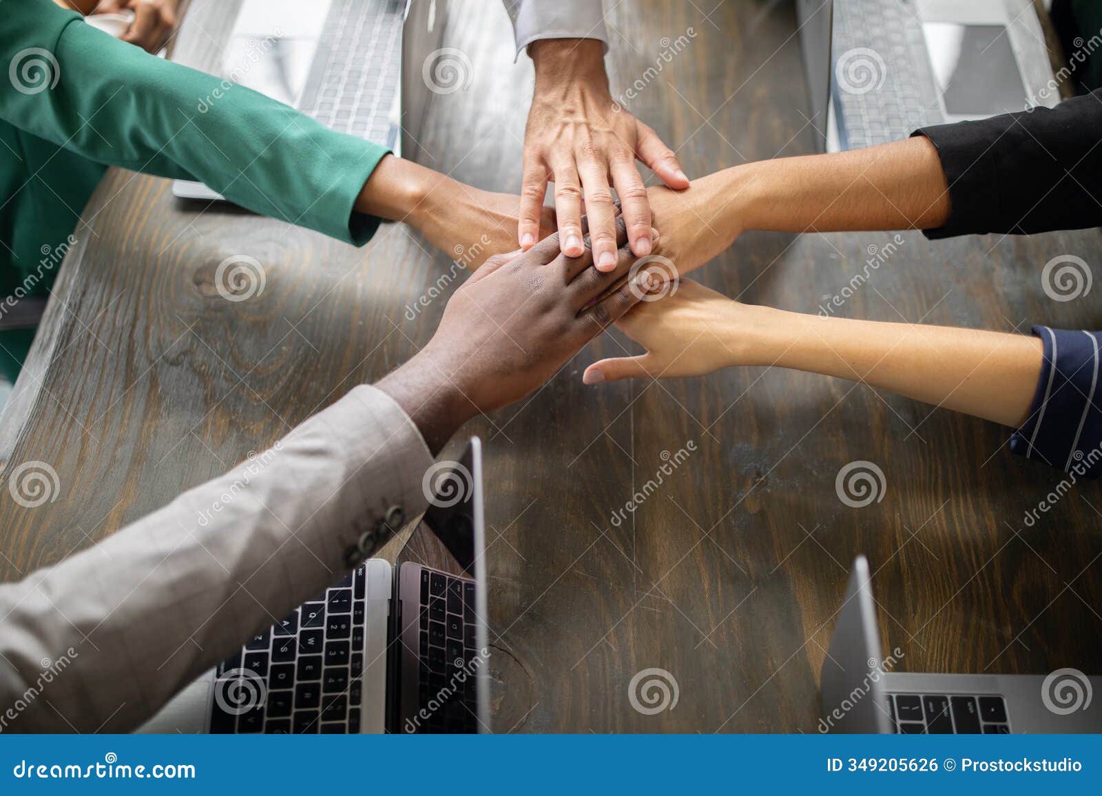 Teamwork and Collaboration in a Diverse Corporate Office Setting Stock ...