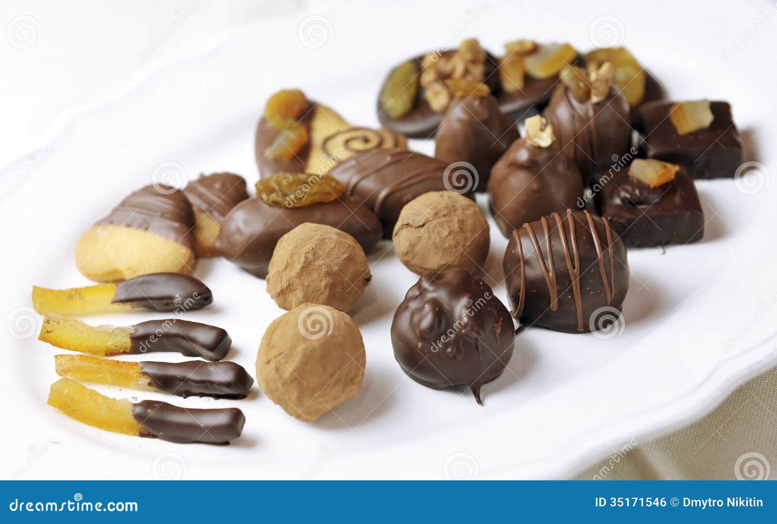 Diverses Sortes De Chocolat De Luxe De Confiserie Photo stock - Image ...
