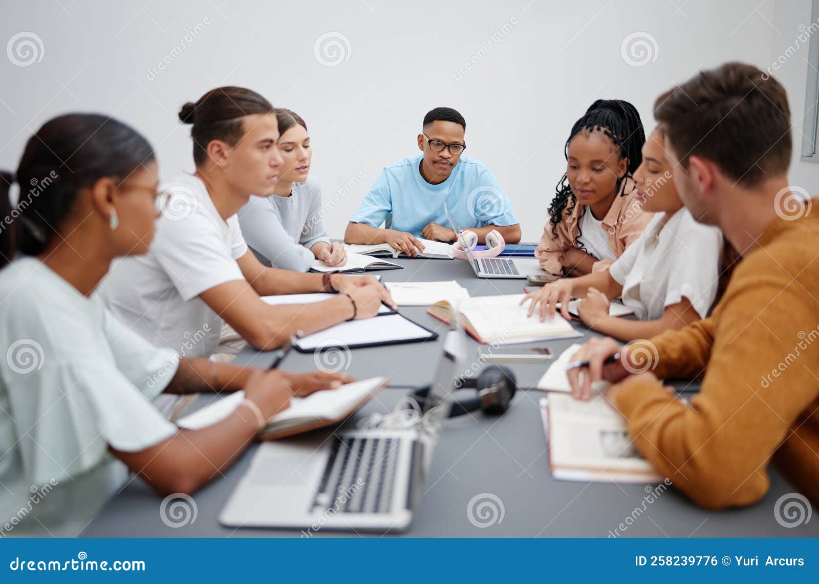 Diversity, Education or University Students in Classroom Learning ...