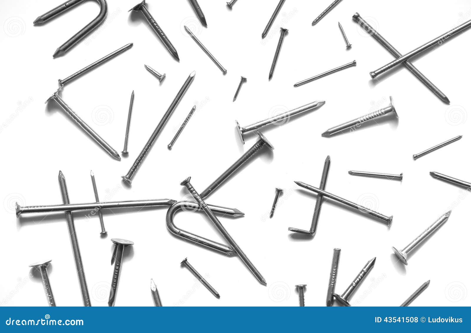 Diversos tipos de clavos foto de archivo. Imagen de equipo - 43541508