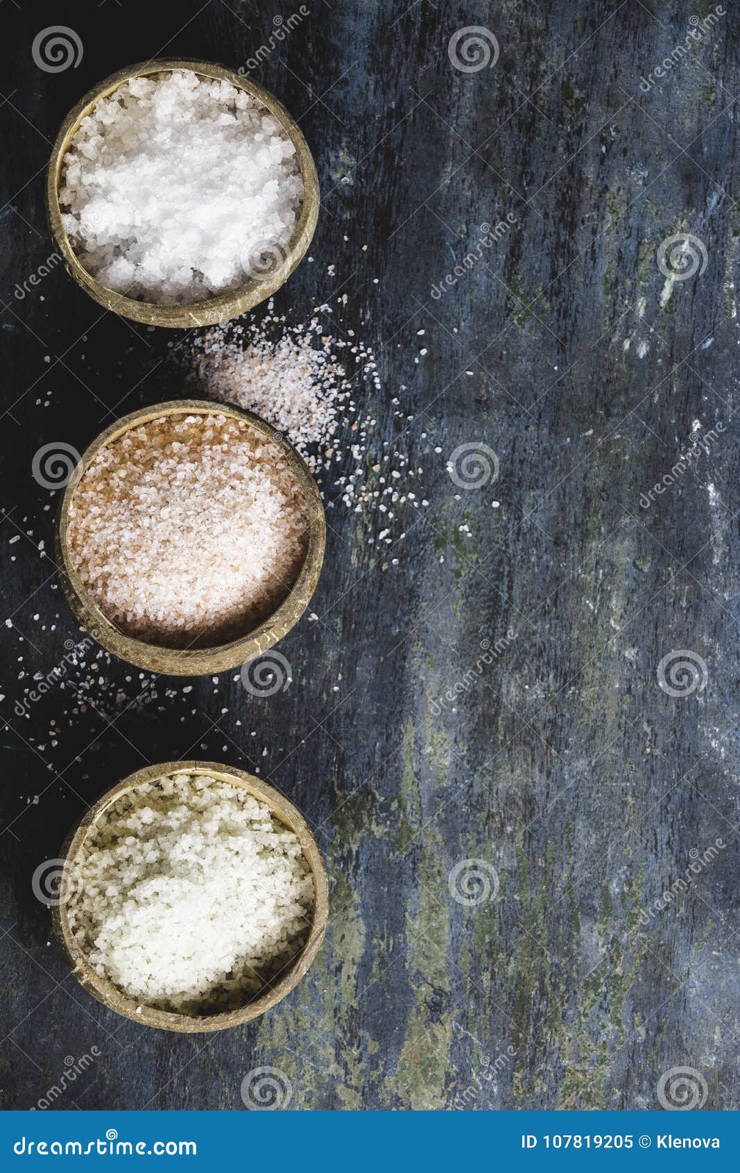 Diversos Tipos De Sal Natural Imagen de archivo - Imagen de espacio ...