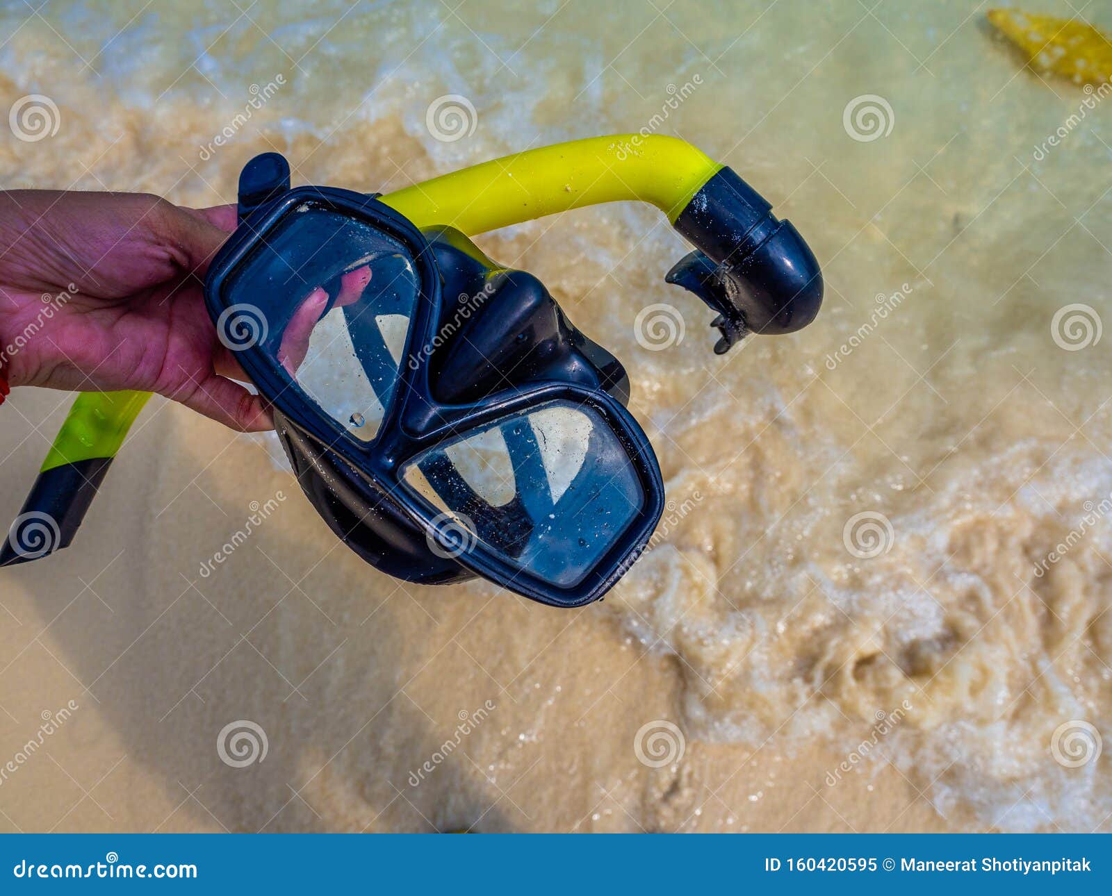 Diving Snorkel and Mask Isolated on the Beach Stock Image - Image of ...
