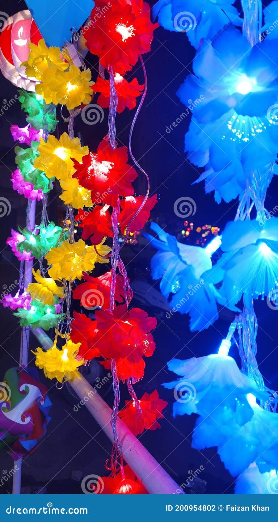 A Series Of Screenshot Images Showing The Stepbystep Process Of How A 3D Heart Model Is Created ...