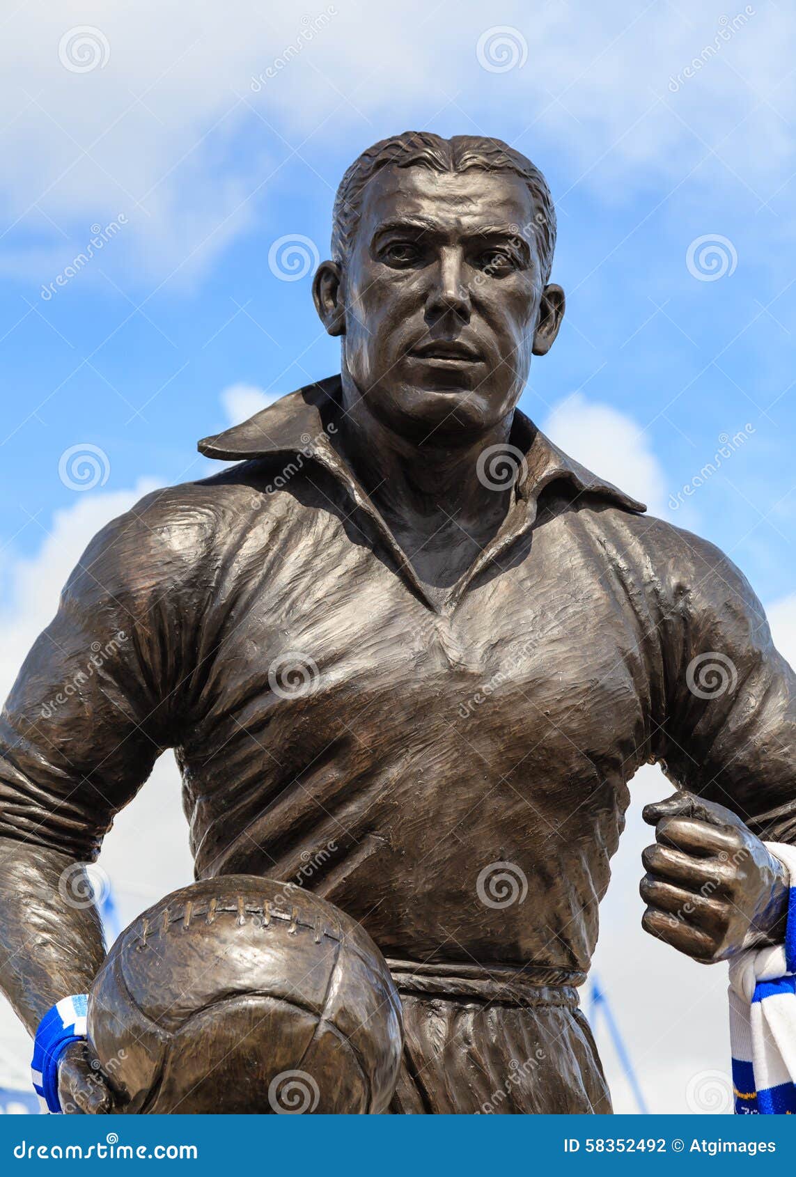 Dixie Dean Statue fotografía editorial. Imagen de liverpool - 58352492