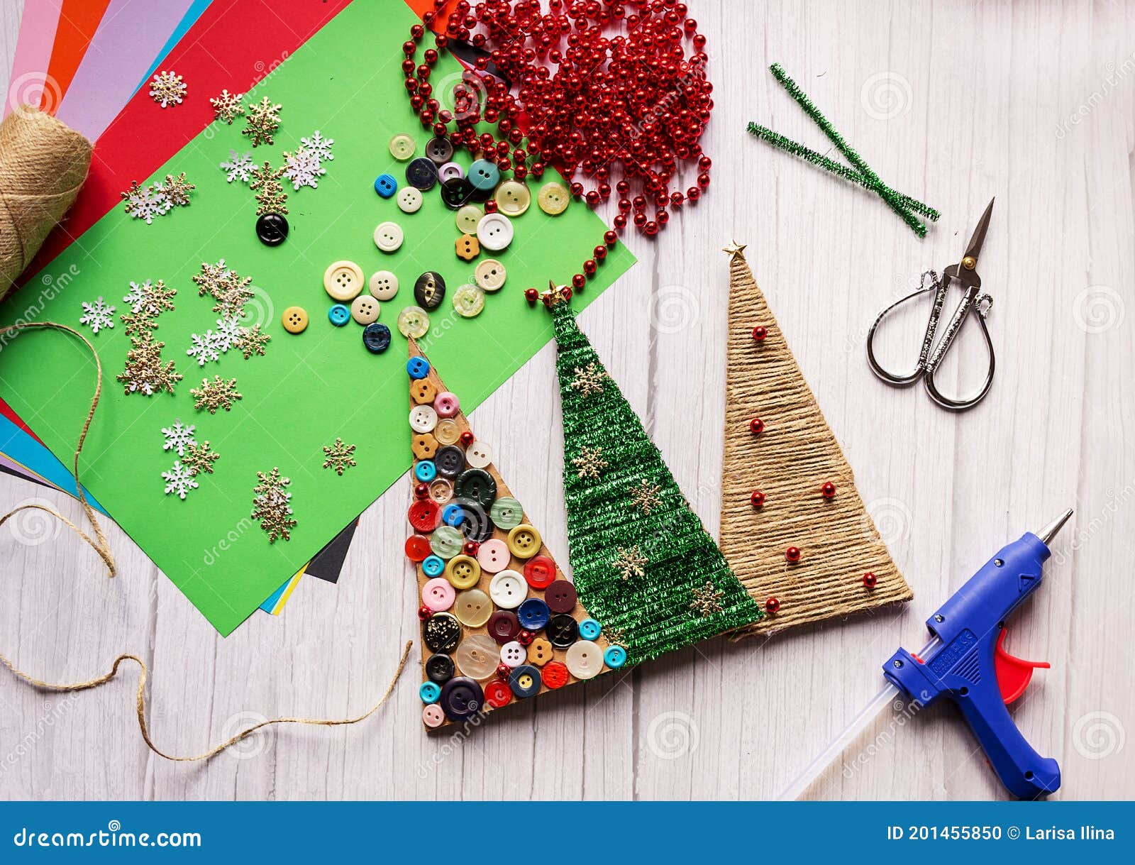 DIY Christmas Tree, Step by Step Instructions Stock Photo - Image of ...